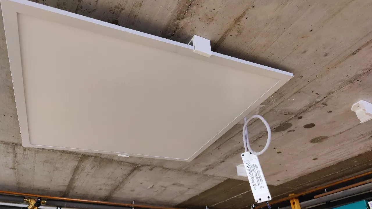 Minimalistic Ceiling Mount Frame for Flat LED Panels by 3D_DaDDy ...