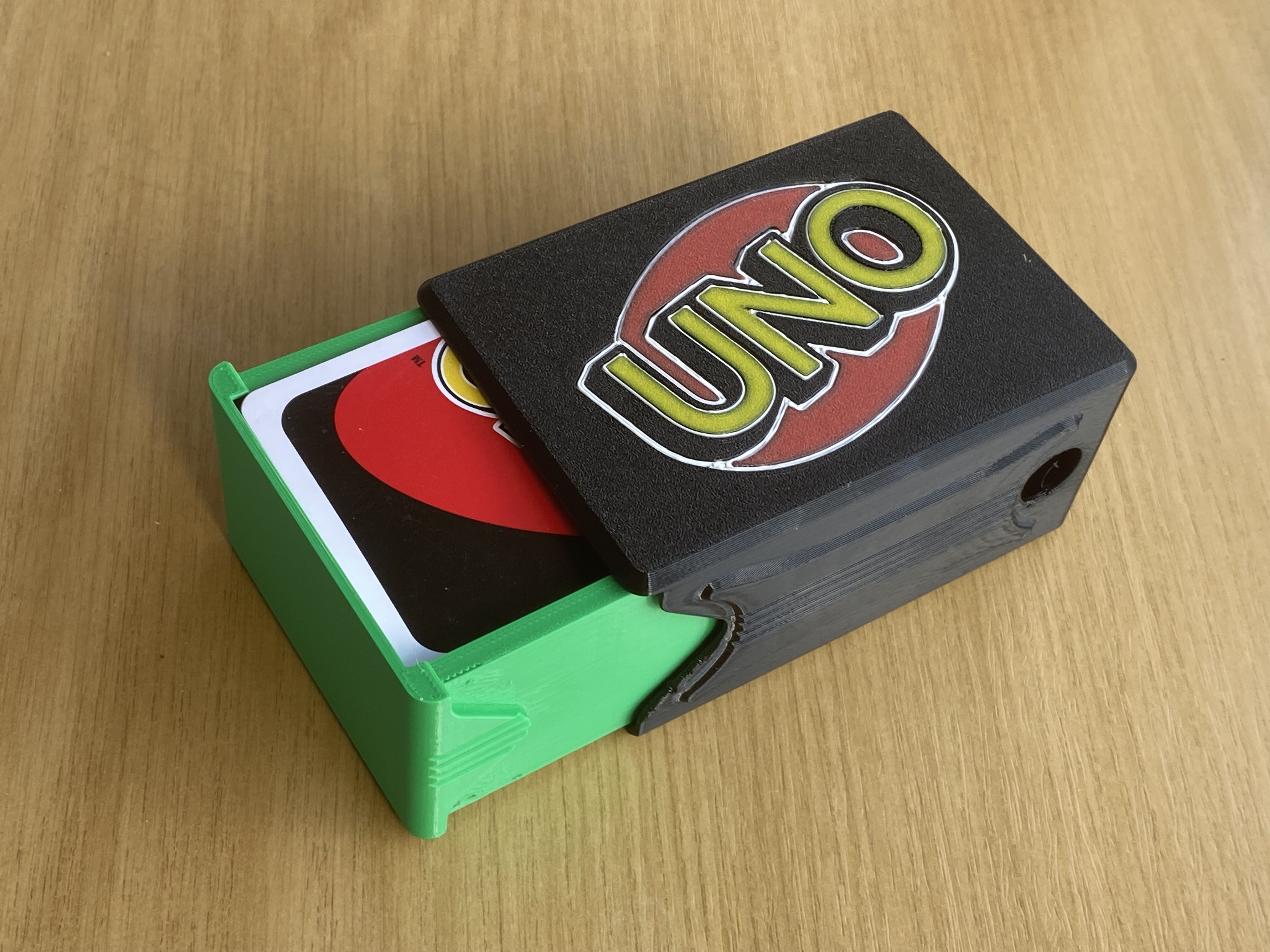 Box for UNO cards with logo by Per Mejdal Rasmussen | Download free STL ...
