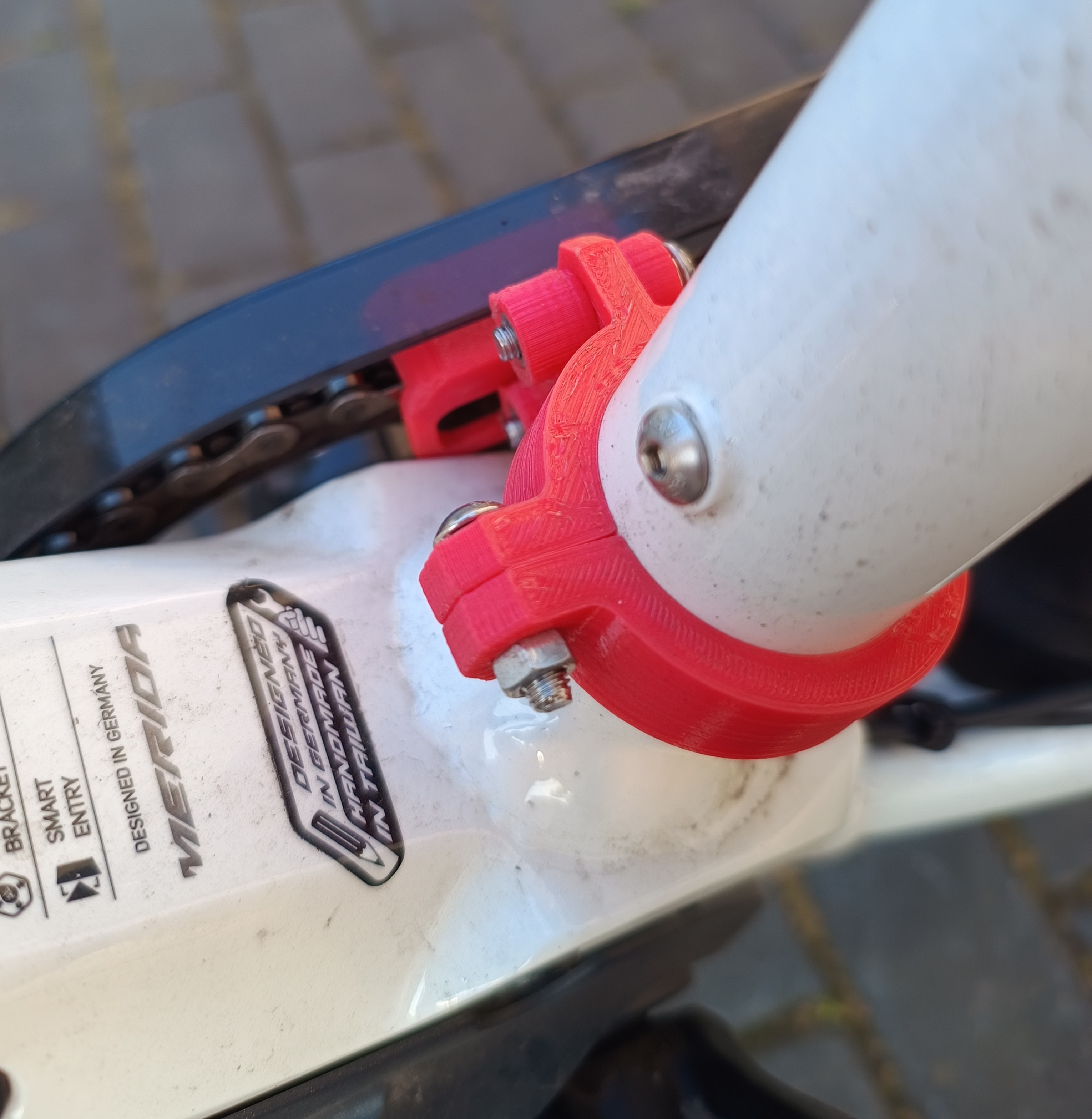 e-bike chain guide/limiter by Piotr Markiewicz | Download free STL ...