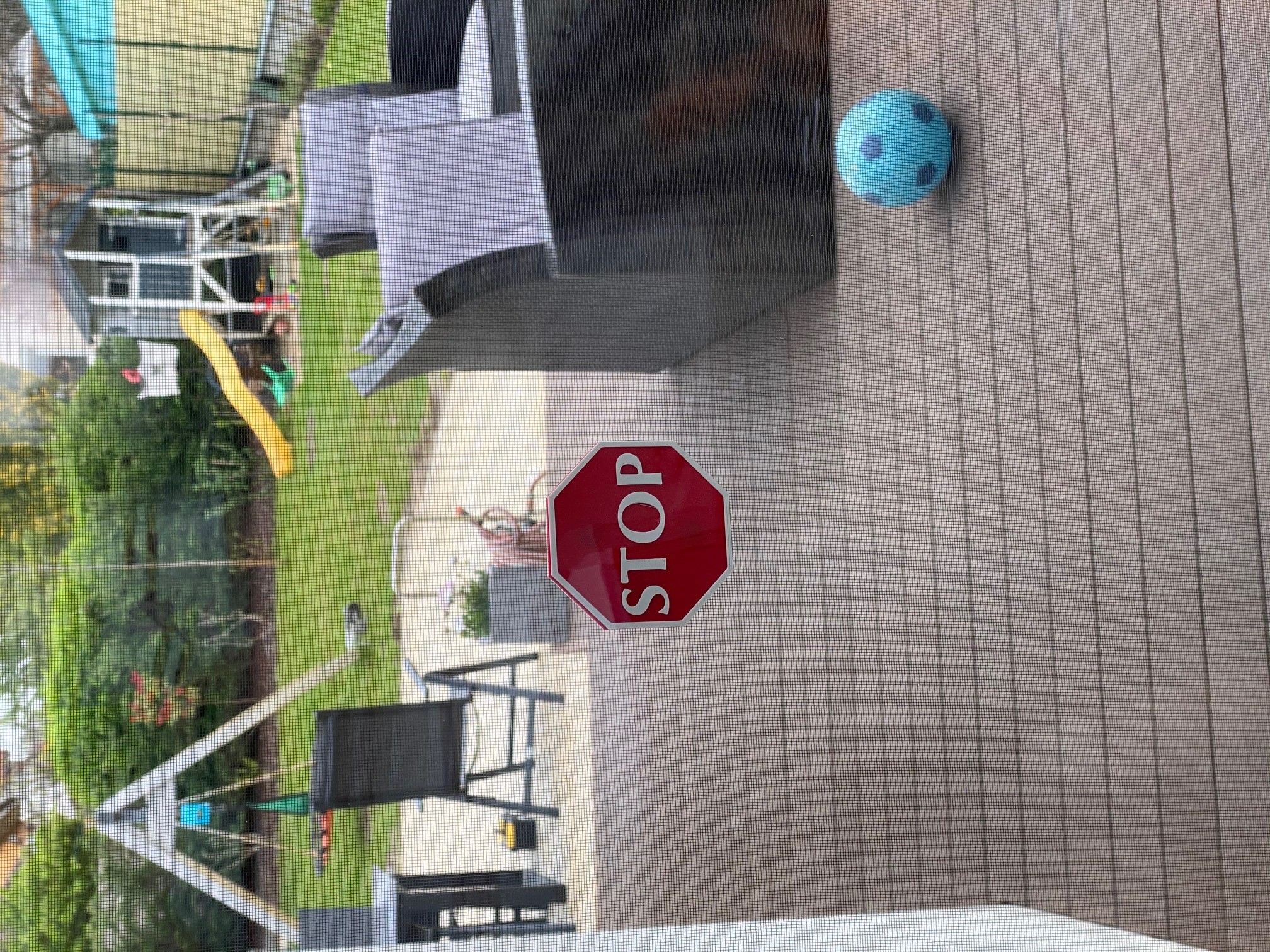 Magnetic Stop sign for mosquito net by VargaMark | Download free STL ...