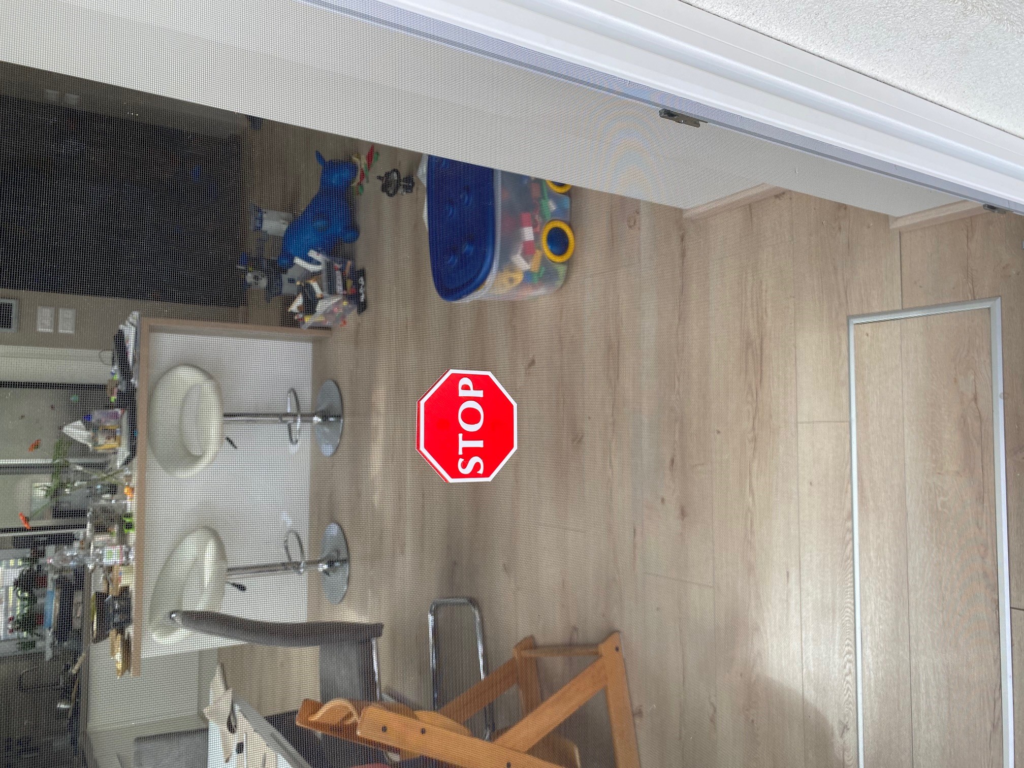 Magnetic Stop sign for mosquito net by VargaMark | Download free STL ...