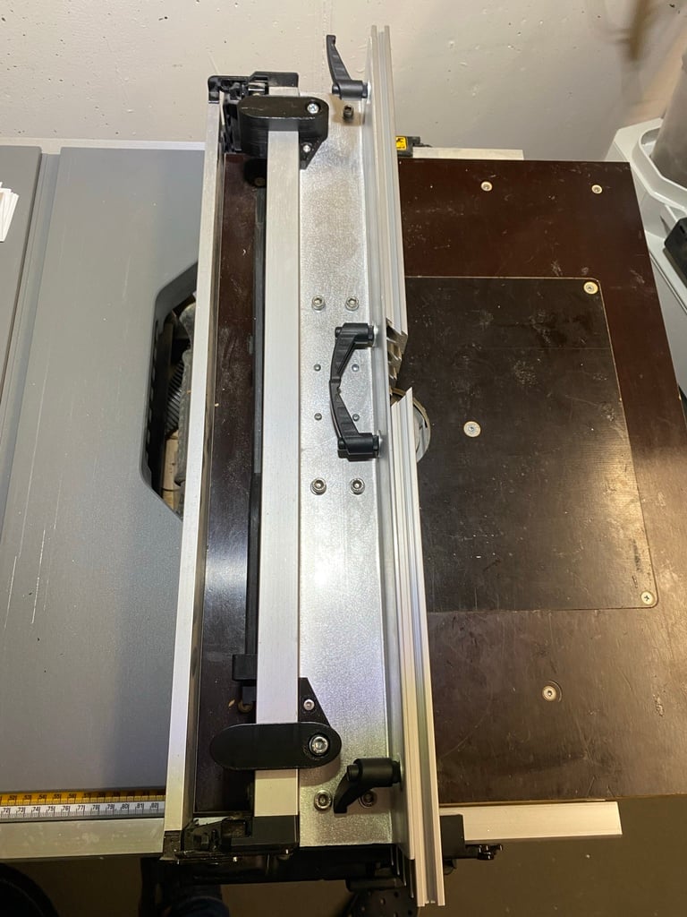 Dewalt DWE 7492 Router Fence by fru8500 | Download free STL model ...