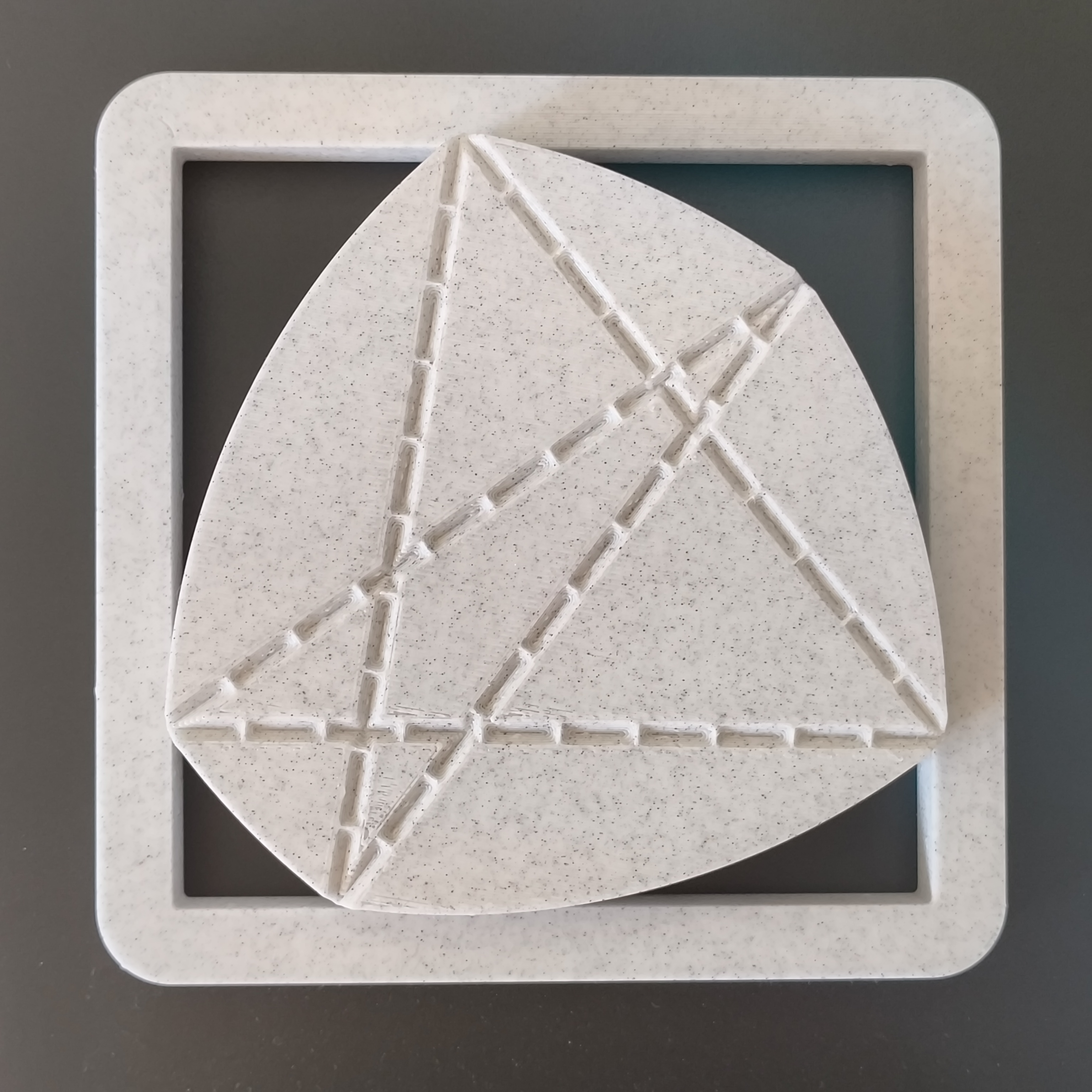 Curves of Constant Width von Carlos Luna | Kostenloses STL-Modell ...