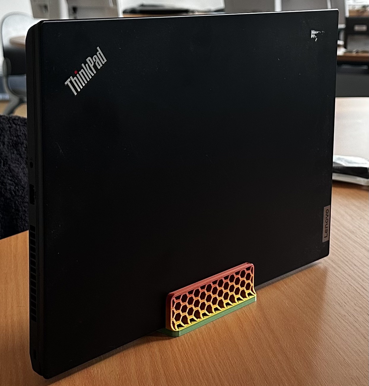 Notebook stand 22mm by Sauerland3d | Download free STL model ...