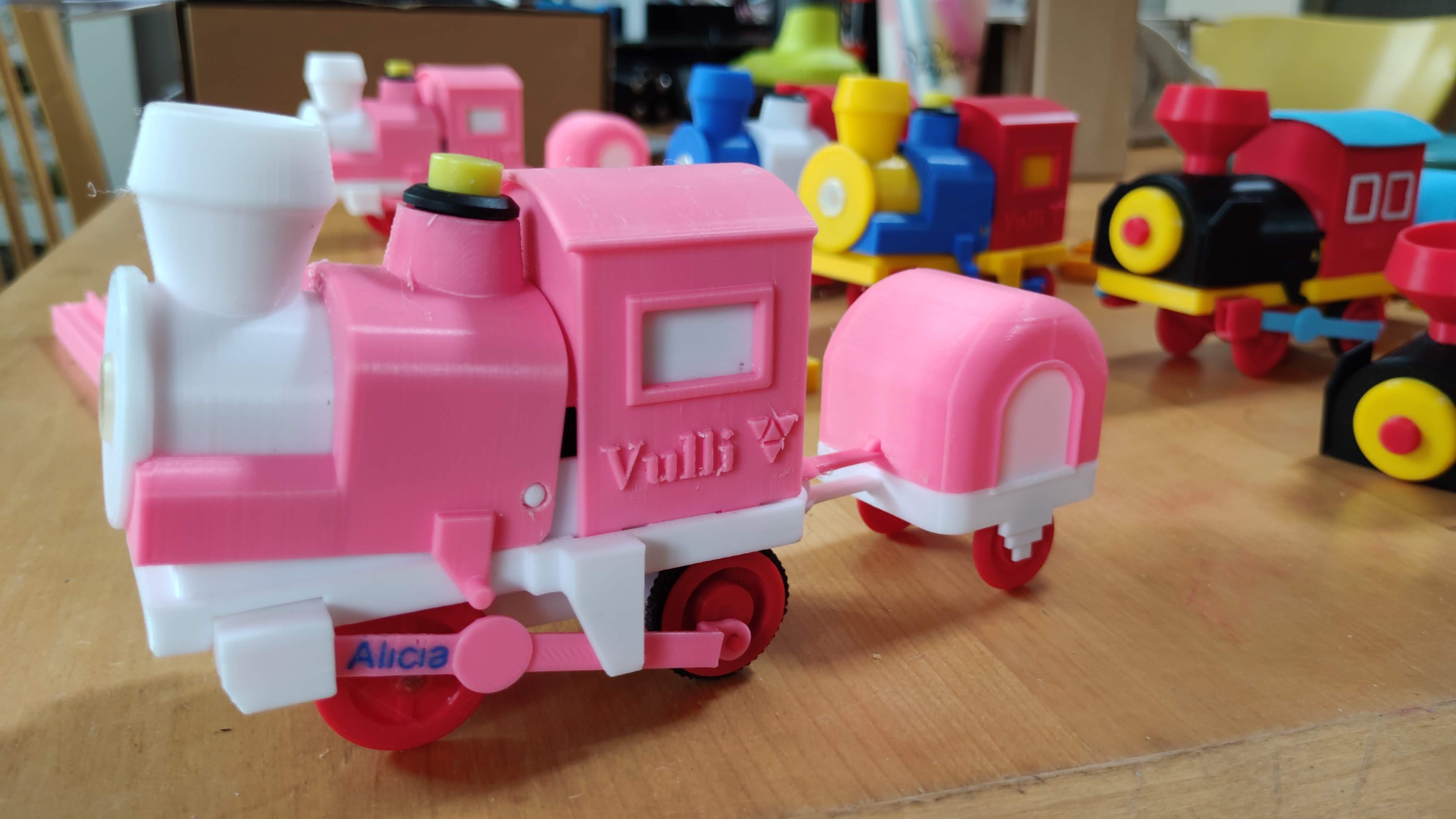 Vulli Train / Enchanted Train : 2 models + 2 trailers + rails by ...