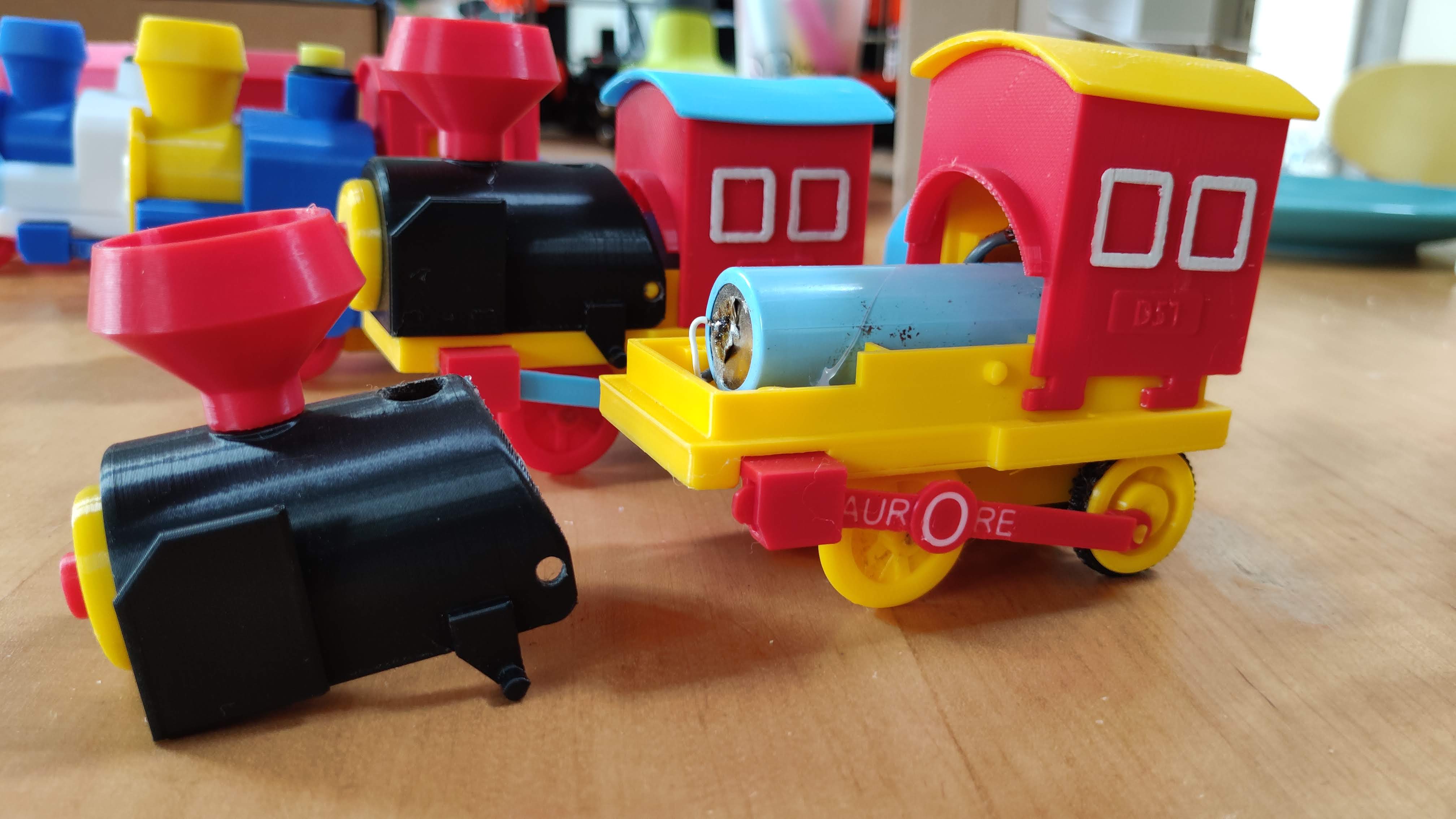 Vulli Train / Enchanted Train : 2 models + 2 trailers + rails by ...