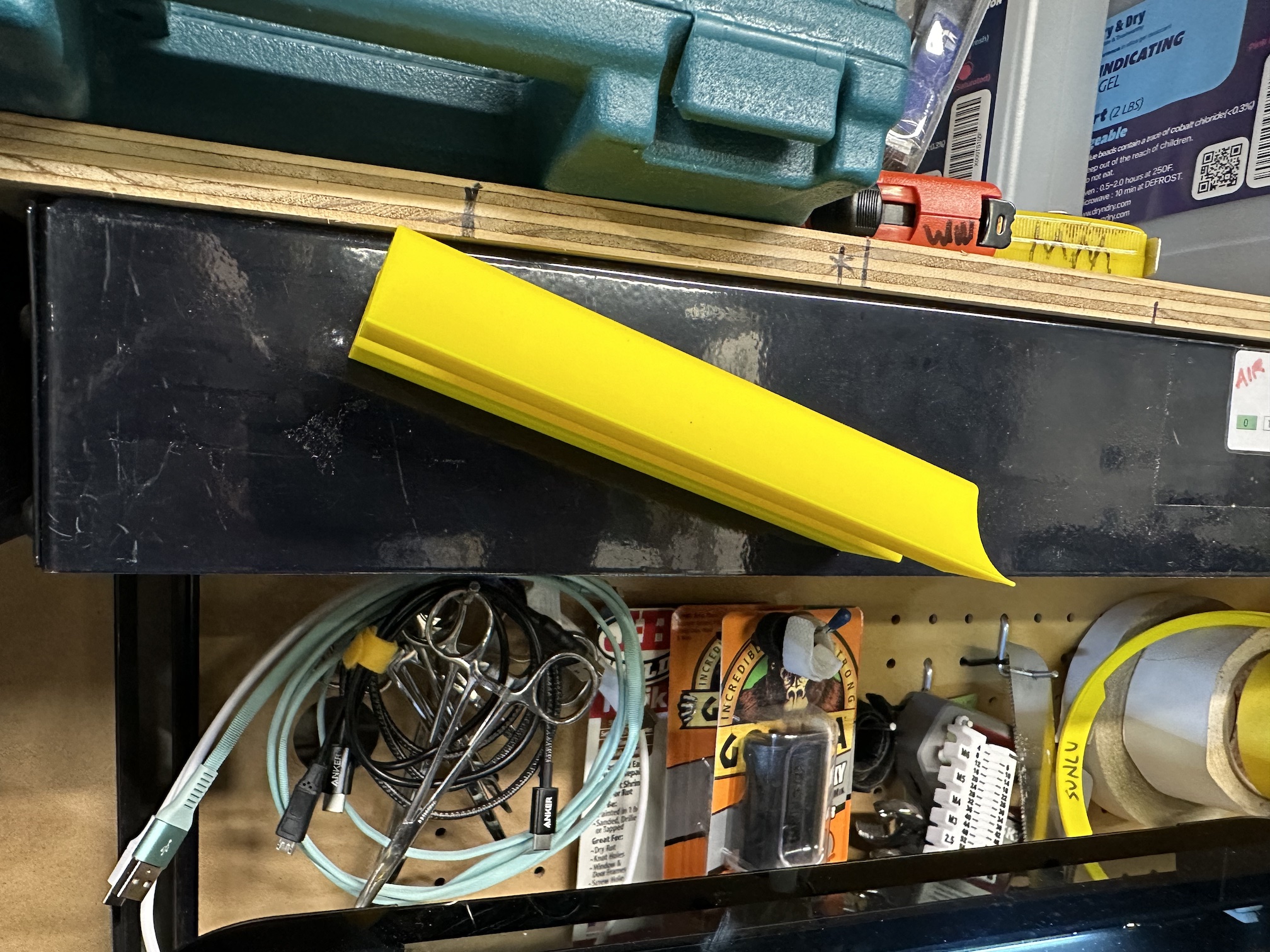 Bambu Lab Bin for Debris Removal with Magnets by cgenco | Download free ...