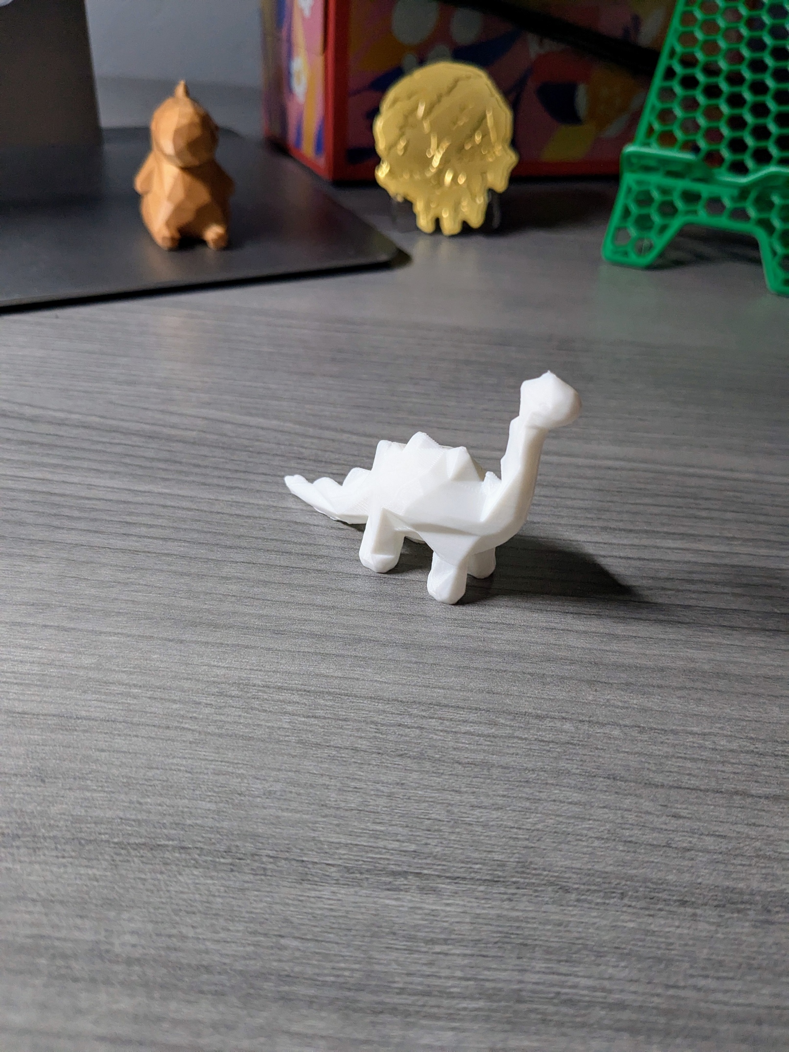 Low Poly Tall Desk Dino by olitty | Download free STL model ...
