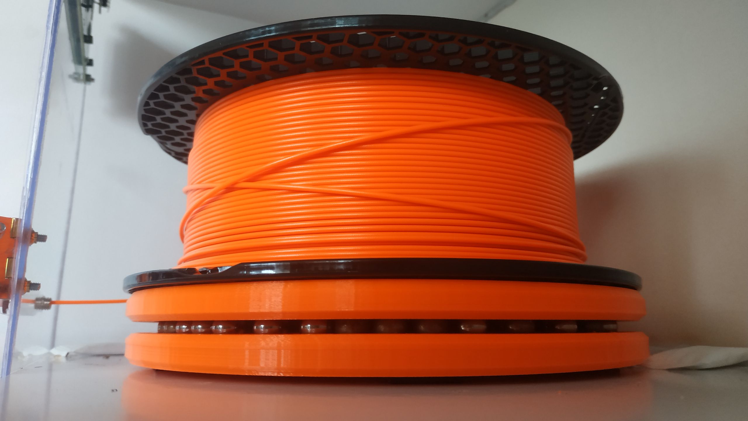 Horizontal spool roller by Zdrapek | Download free STL model ...