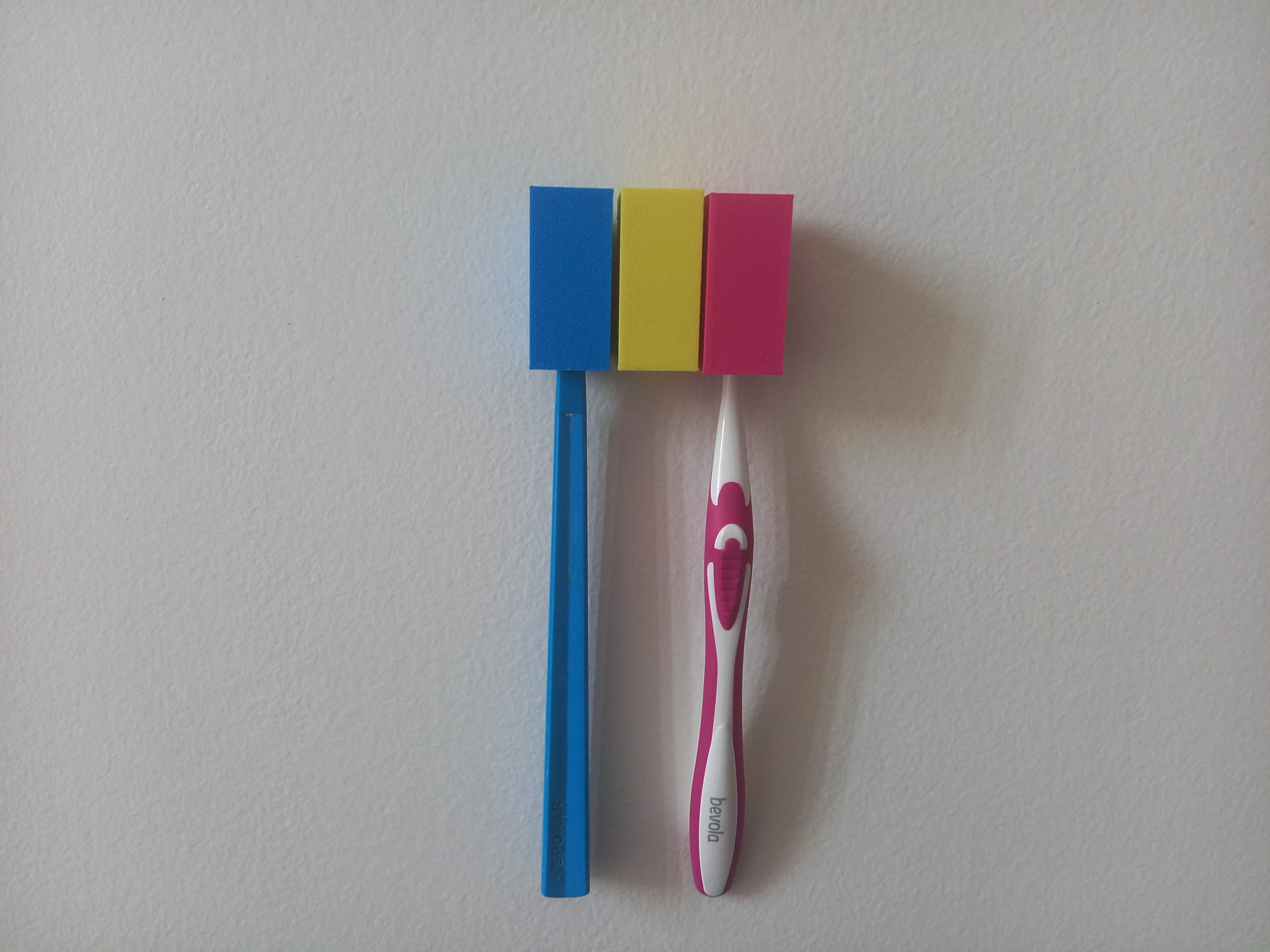 Mini modular toothbrush holder with cover/ Držiak zubnej kefky by ...