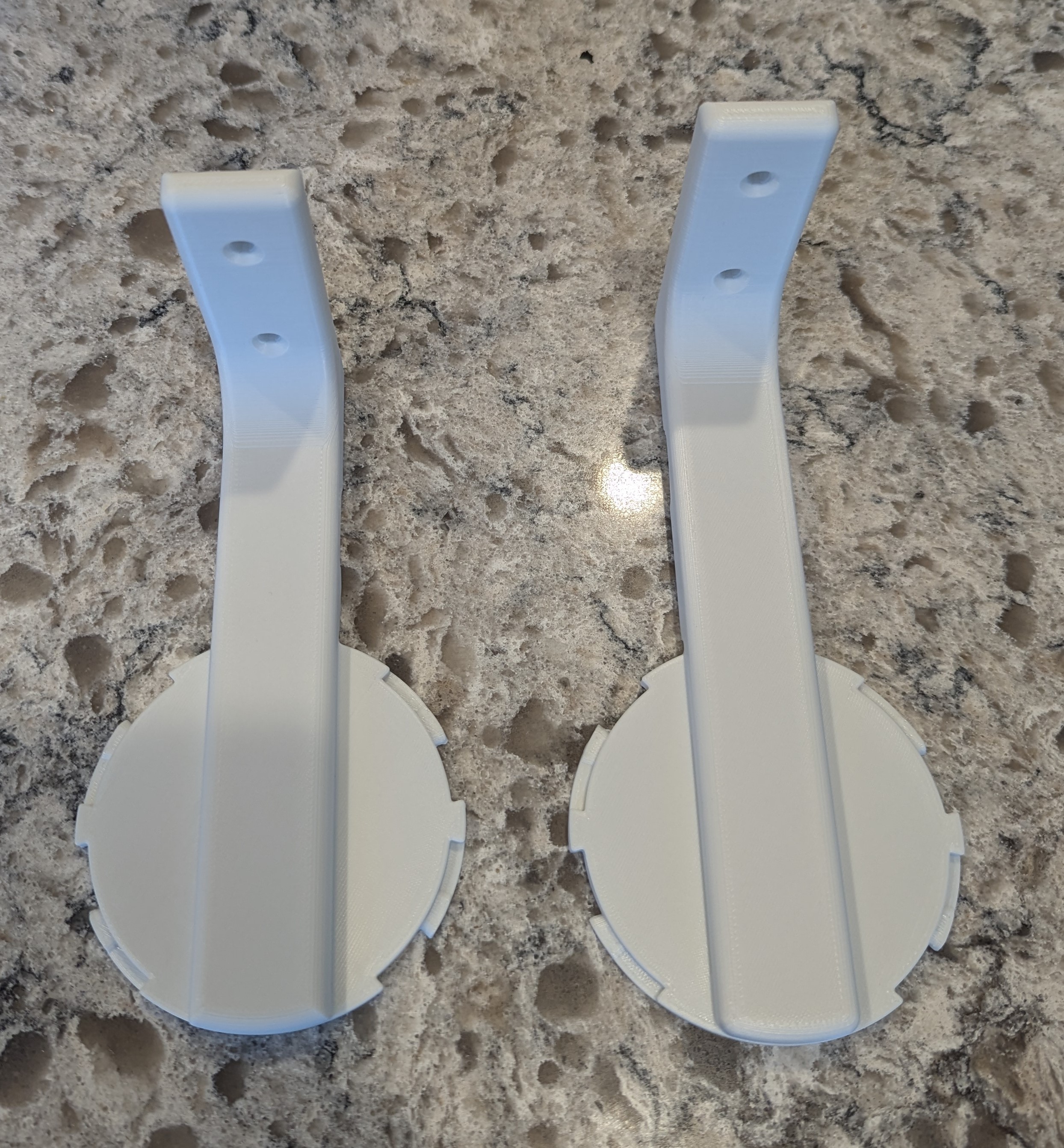 Tool-Less Ubiquiti AP horizontal wall mounts, except for wall anchors ...