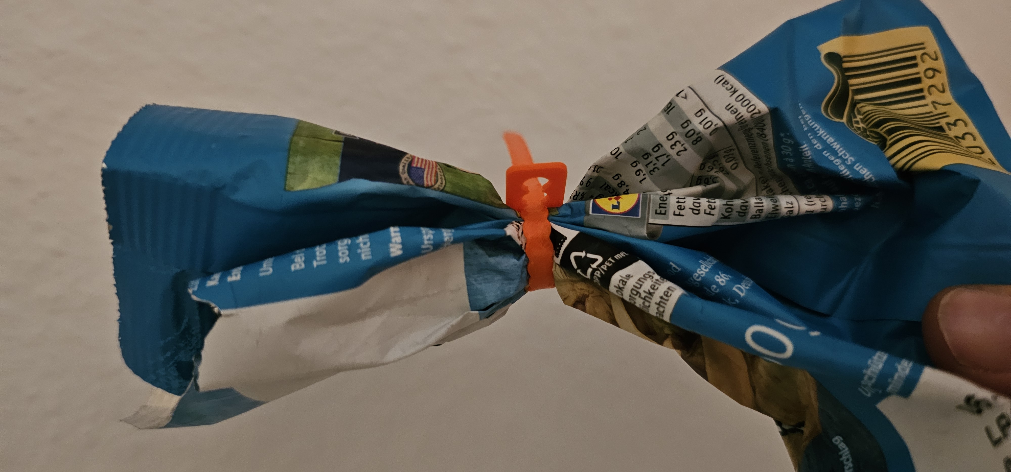 3min / 0.6gr reusable Ziptie by Timo | Download free STL model ...