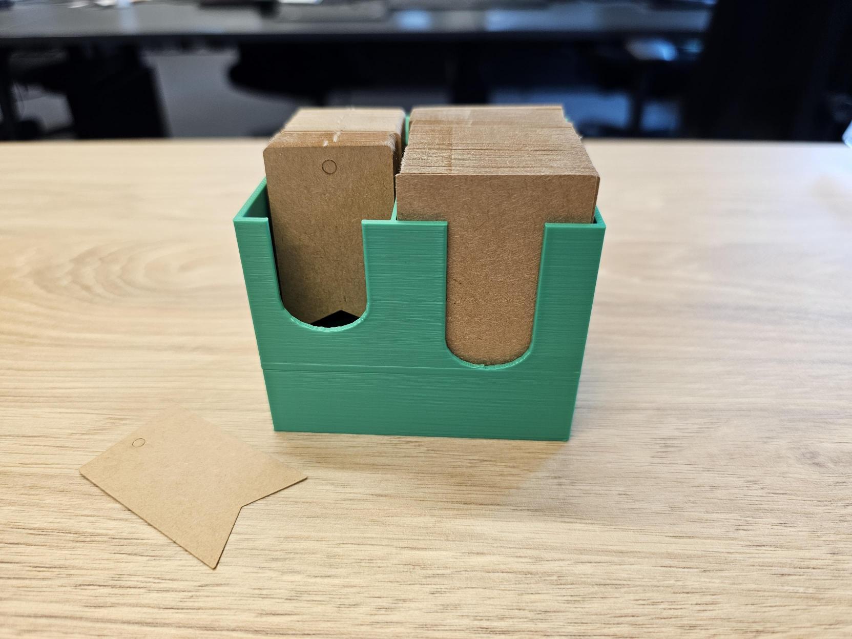 Label box for 50x30 and 70x40 labels by Juraj Vasek | Download free STL ...