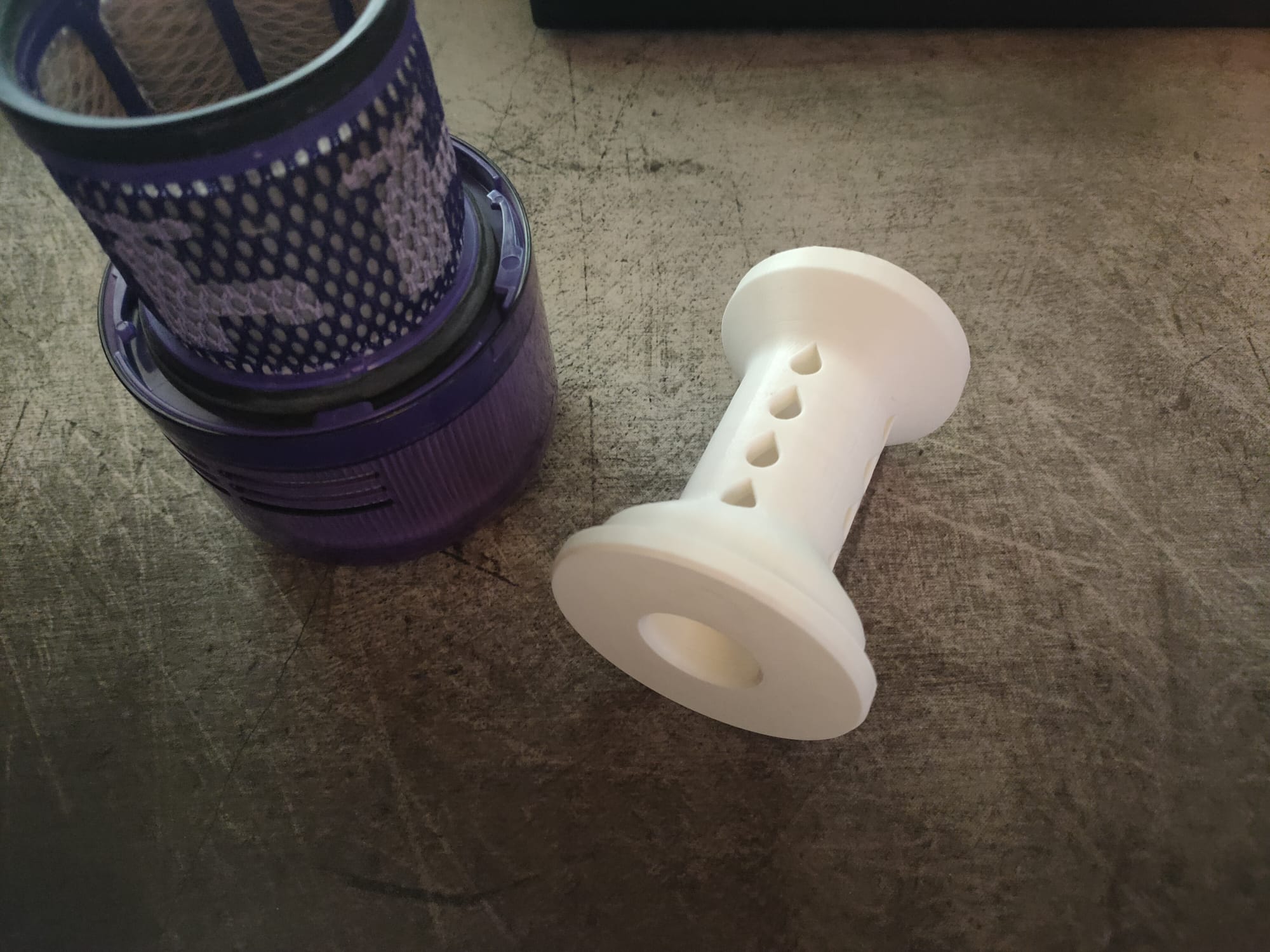 Dyson Filter cleaner adapter - no support optimized by crazy_CHicken ...