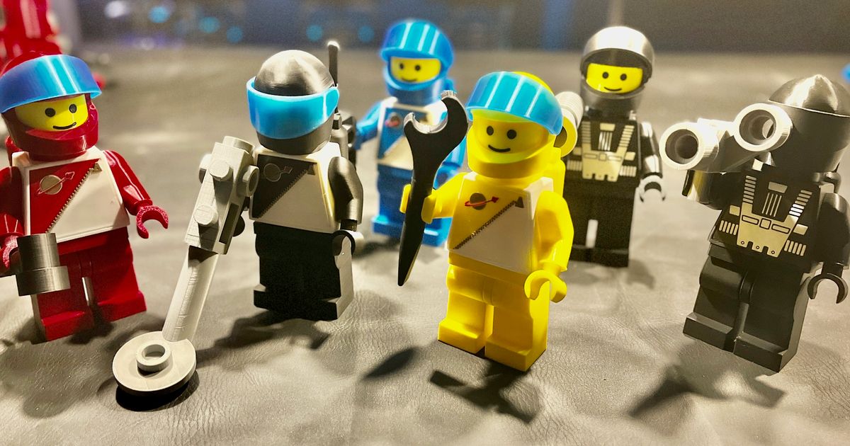 Mega-sized Lego-like Blacktron / Futuron Mini-Figures by BrickDreams ...