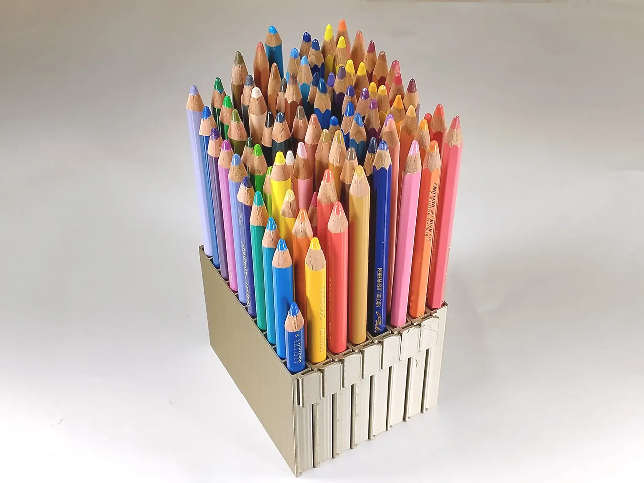 Expanding Colored Pencil Caddy by LoboCNC | Download free STL model ...