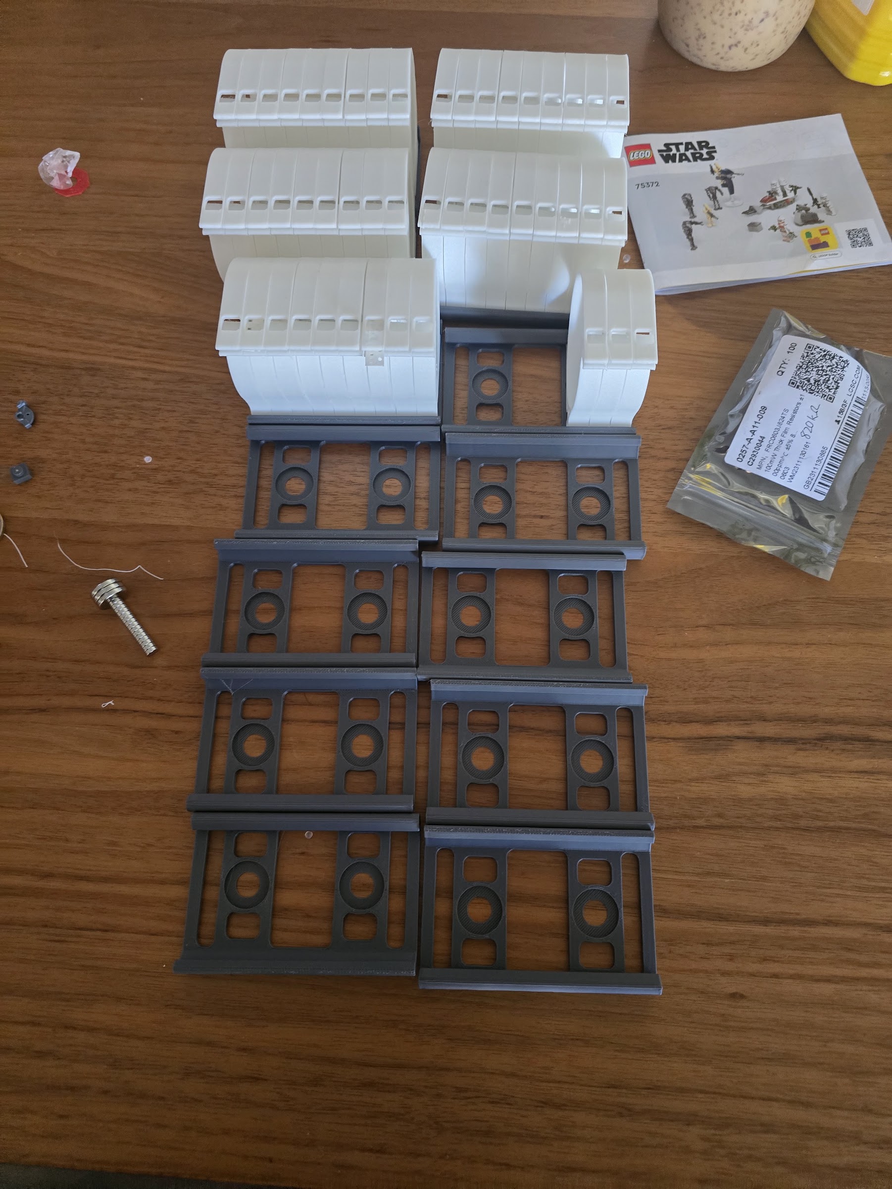 SMD Storage with Mounting Rail par Andrew Frahn | Téléchargez ...