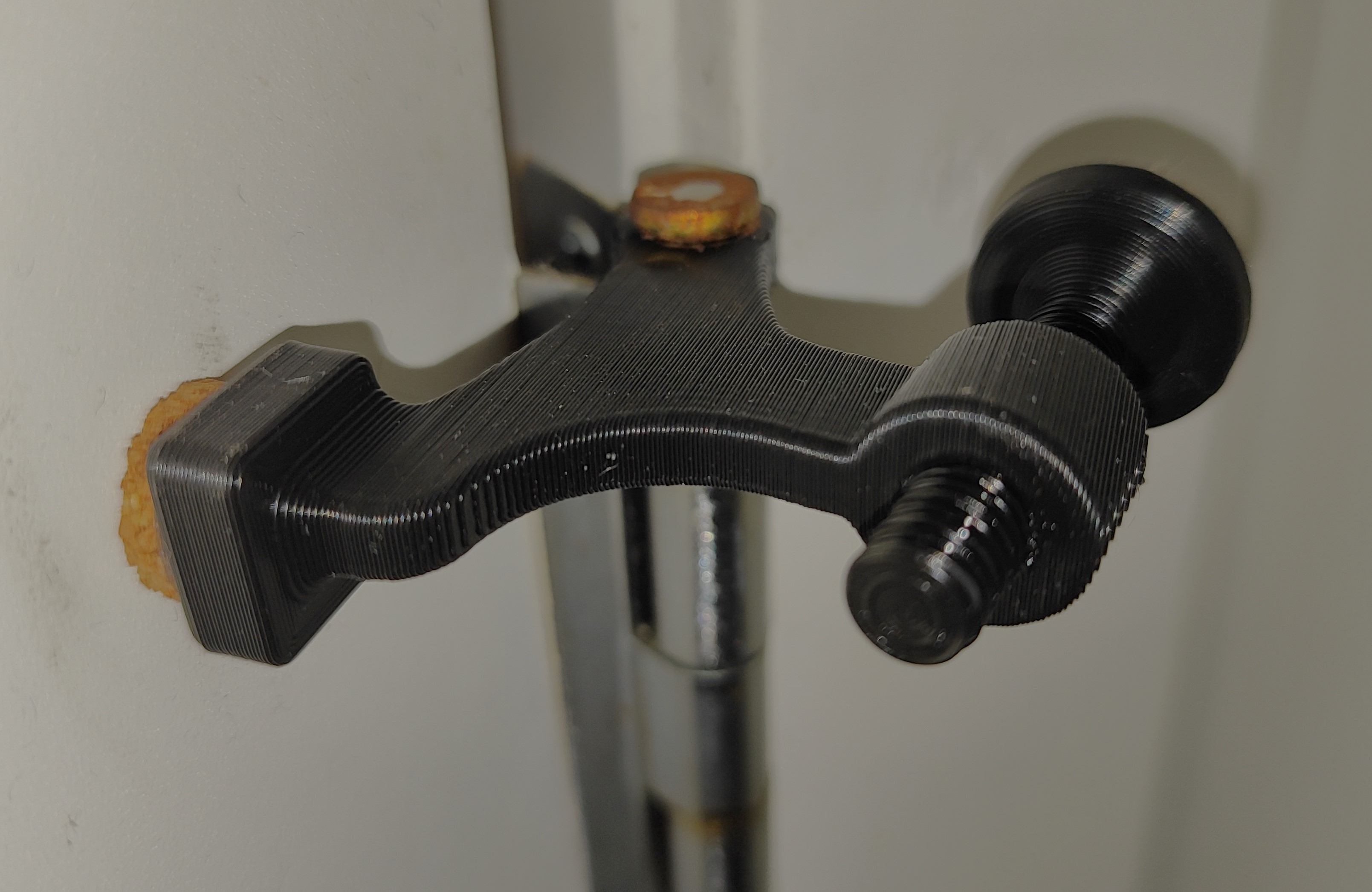 Adjustable Door Stop - Hinge by CrossedGuardians | Download free STL ...