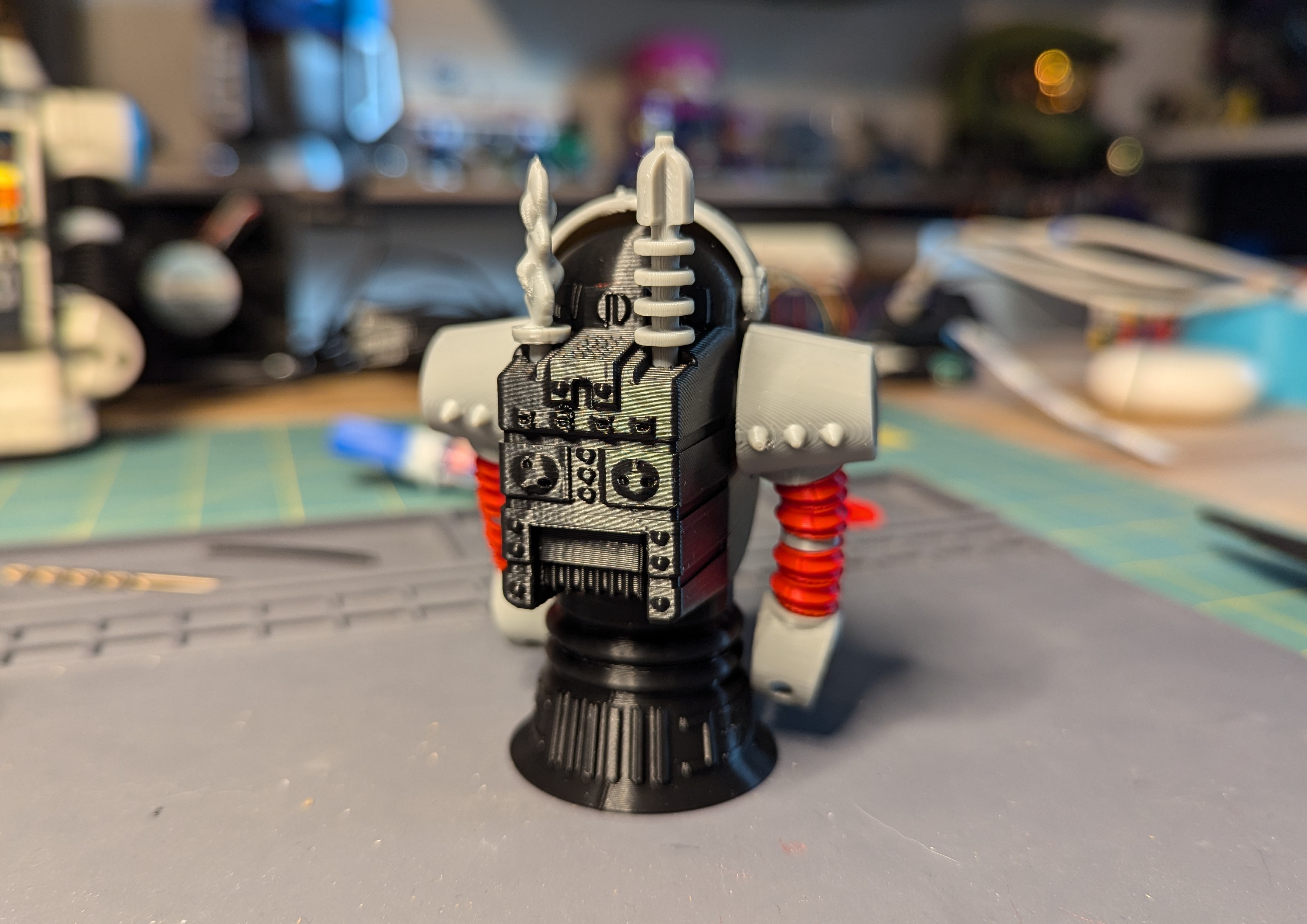 RoboForce Hun-Dred Action Figure by Spradlinb | Download free STL model ...