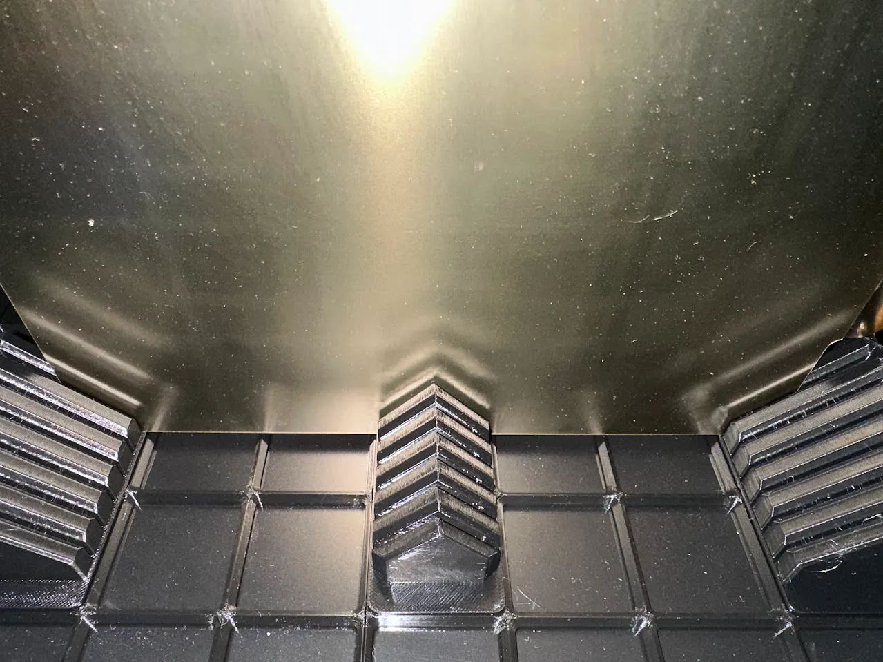 Gridfinity build plate holder center support by Yogesh Sharma ...