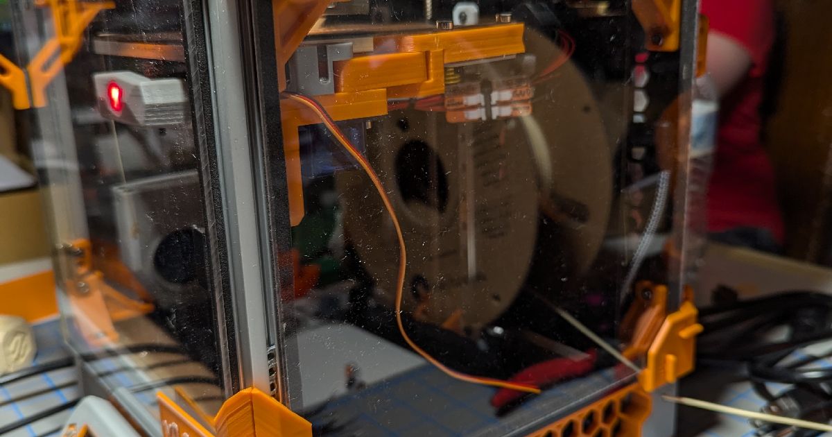 Annex style voron panel clips (v0 sized) for use with 3mm thick foam ...