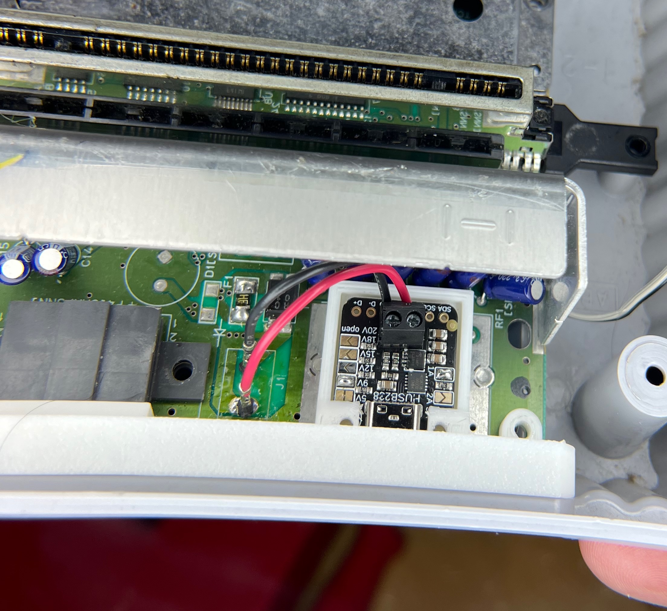 SNES Jr. USB-C power Back plate par agi | Téléchargez gratuitement un ...