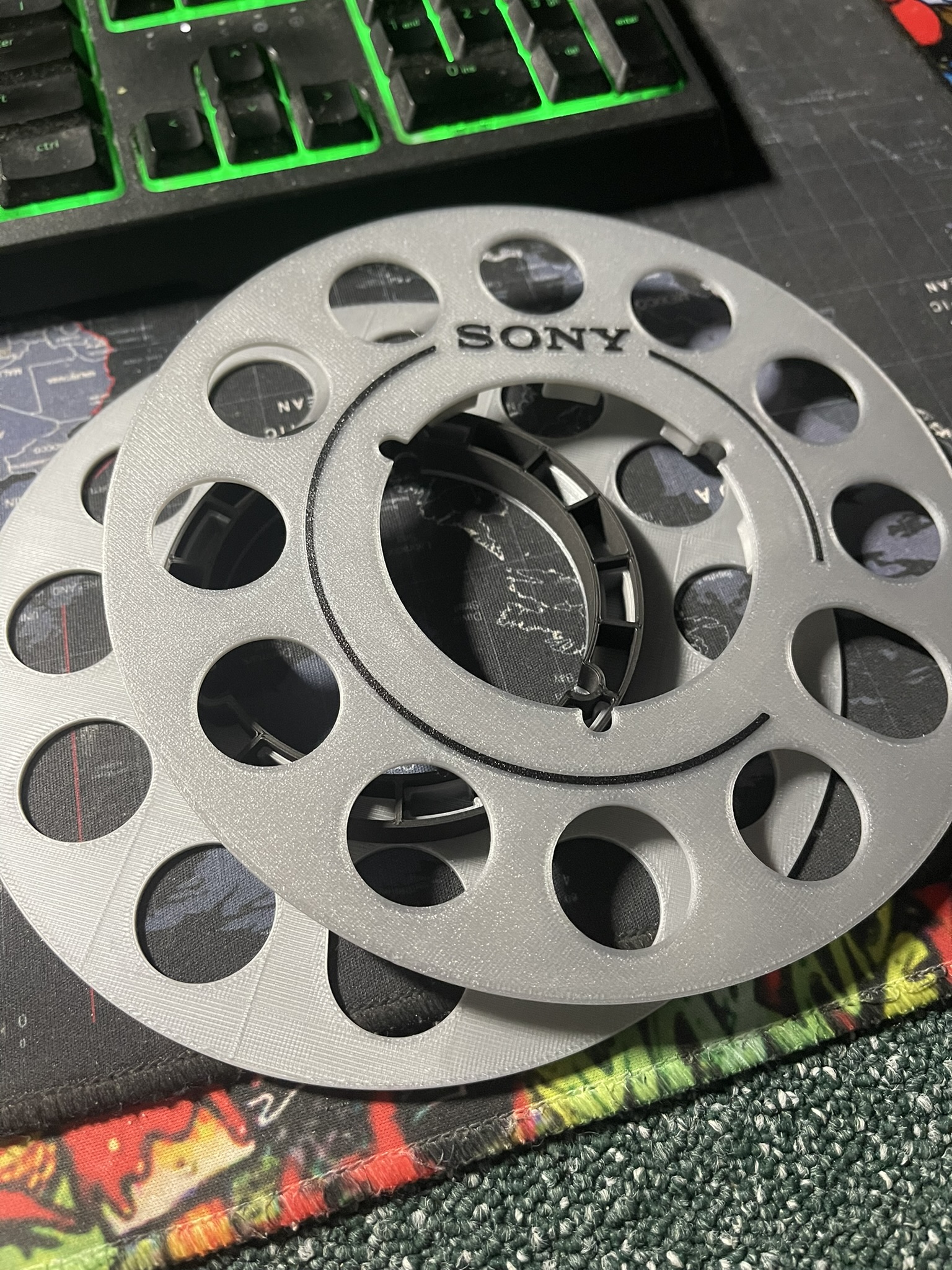 Reel2Reel empty spool 7in/18cm NAB - aka Sony -AMS by ideat0m ...