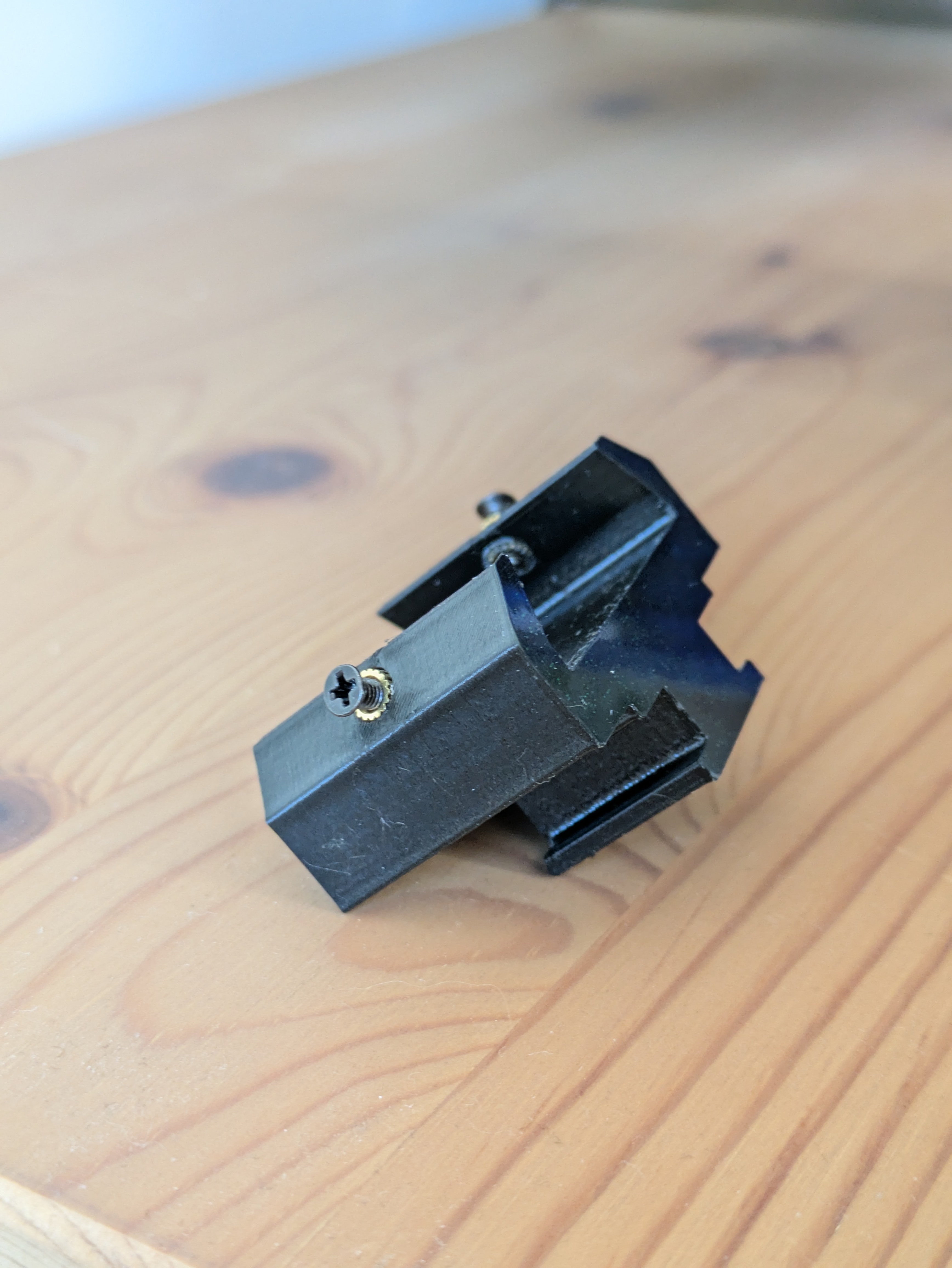 DSLR(Hot Shoe) Mount for a Guide Scope by vmdogad | Download free STL ...