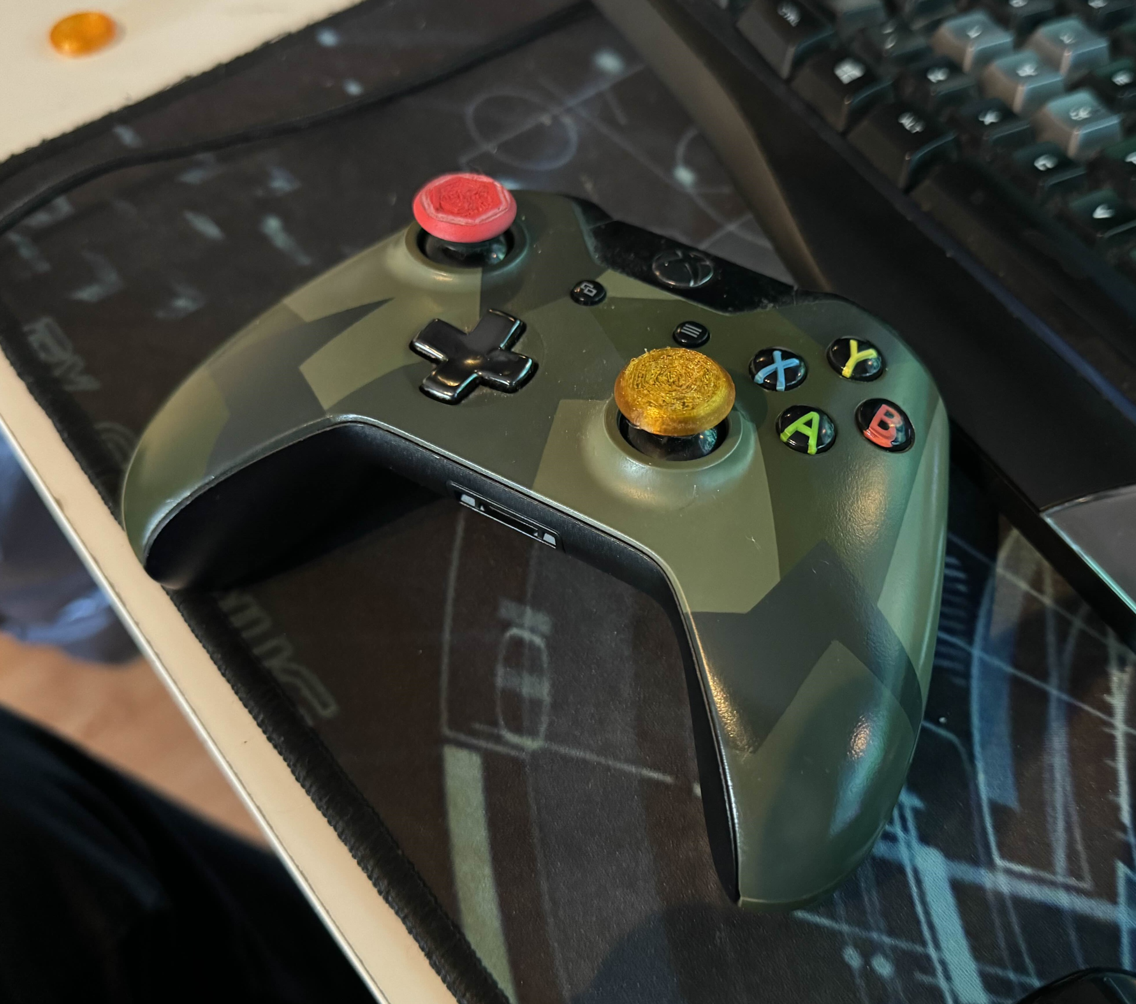 Xbox Thumbstick cap by lucas consen | Download free STL model ...