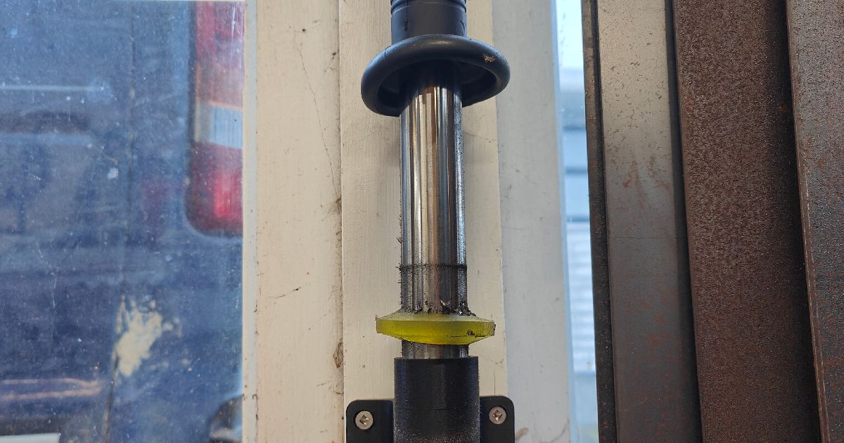 Swarf collector tool mount by Mattmannz | Download free STL model ...