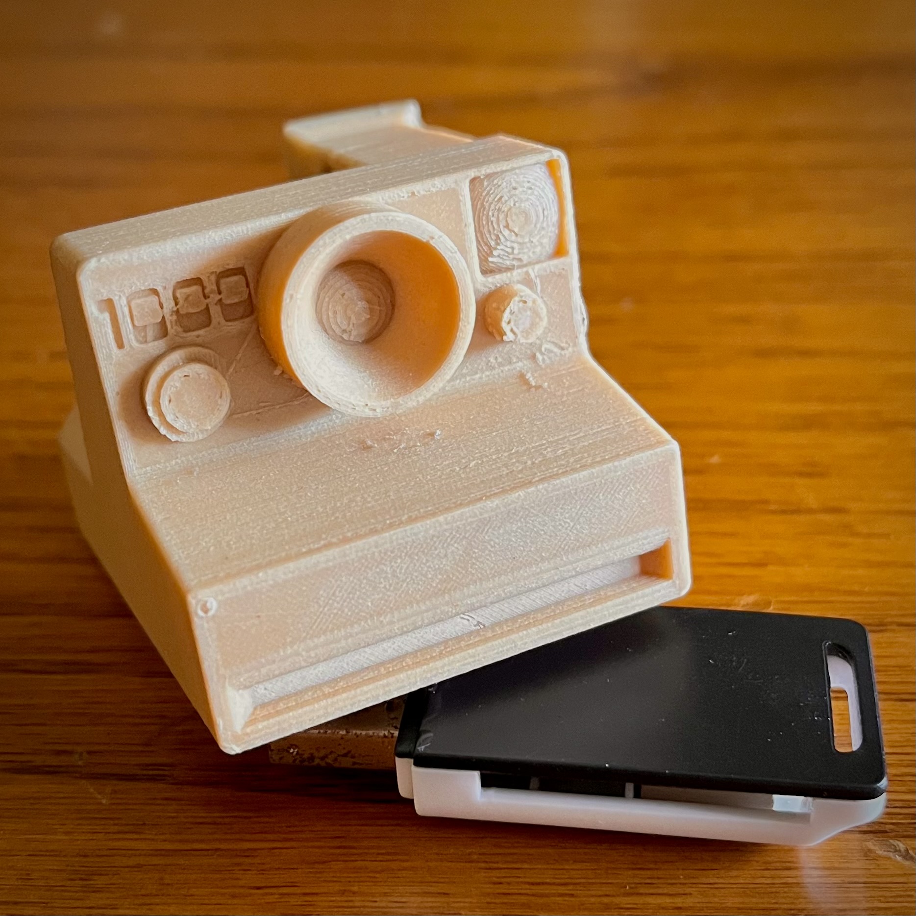 Vintage Polaroid Land Camera Keychain by RealizzaIdee | Printables Store