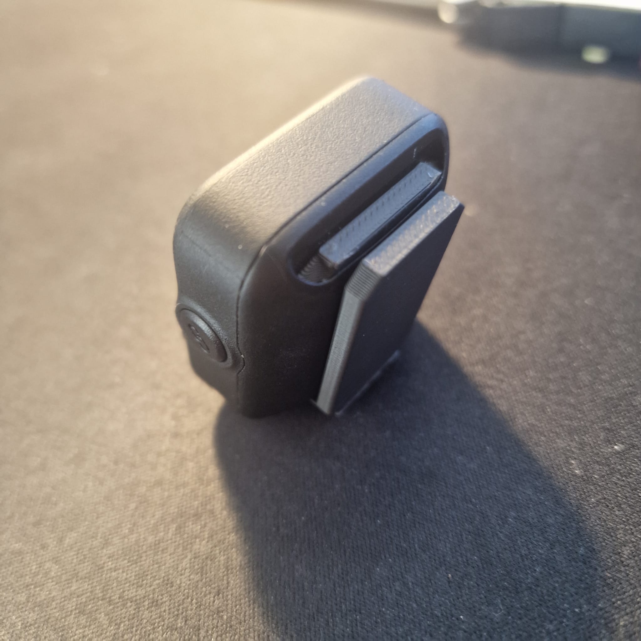 Osmo Action 4 Remote mounting bracket by Falloue | Download free STL ...