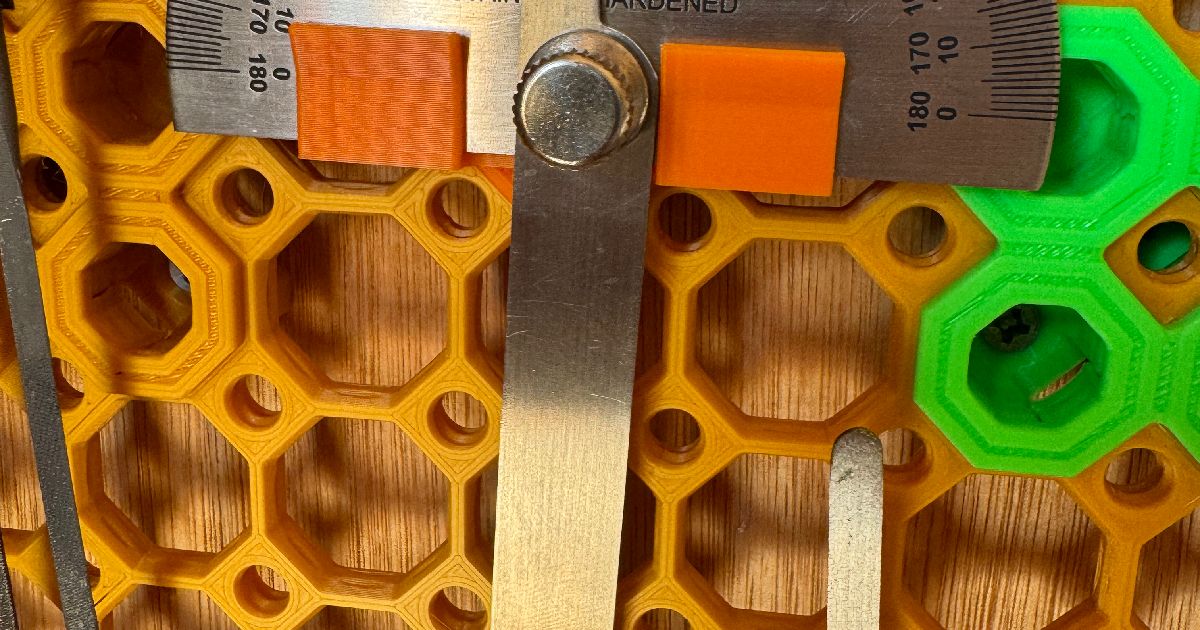 Protractor Holder for Multiboard by REB | Download free STL model ...