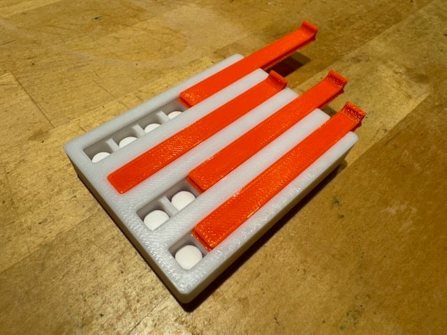 Pill box 4x7 by Adamow | Download free STL model | Printables.com