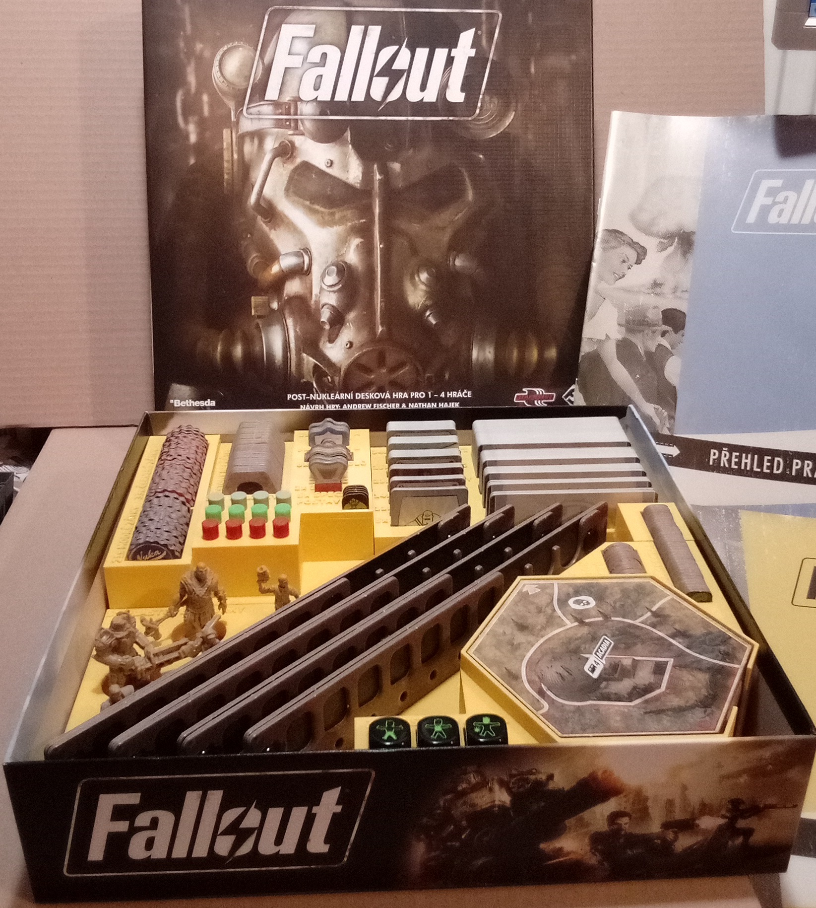 Fallout board game box compartments par Jiří Šilhavík | Téléchargez ...