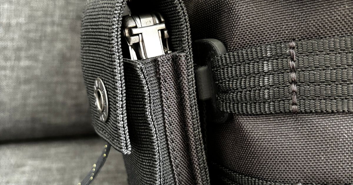 SlipLock (MOLLE style) flat clip for closed loop straps by Lorenzo ...