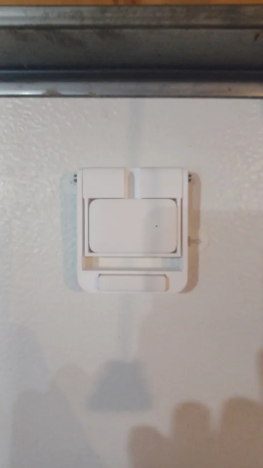 Wyze sensor v2 garage door holder bracket by Corky | Download free STL ...