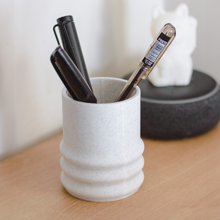 MINIMALIST MODERN PEN HOLDER by Lucas | Download free STL model ...