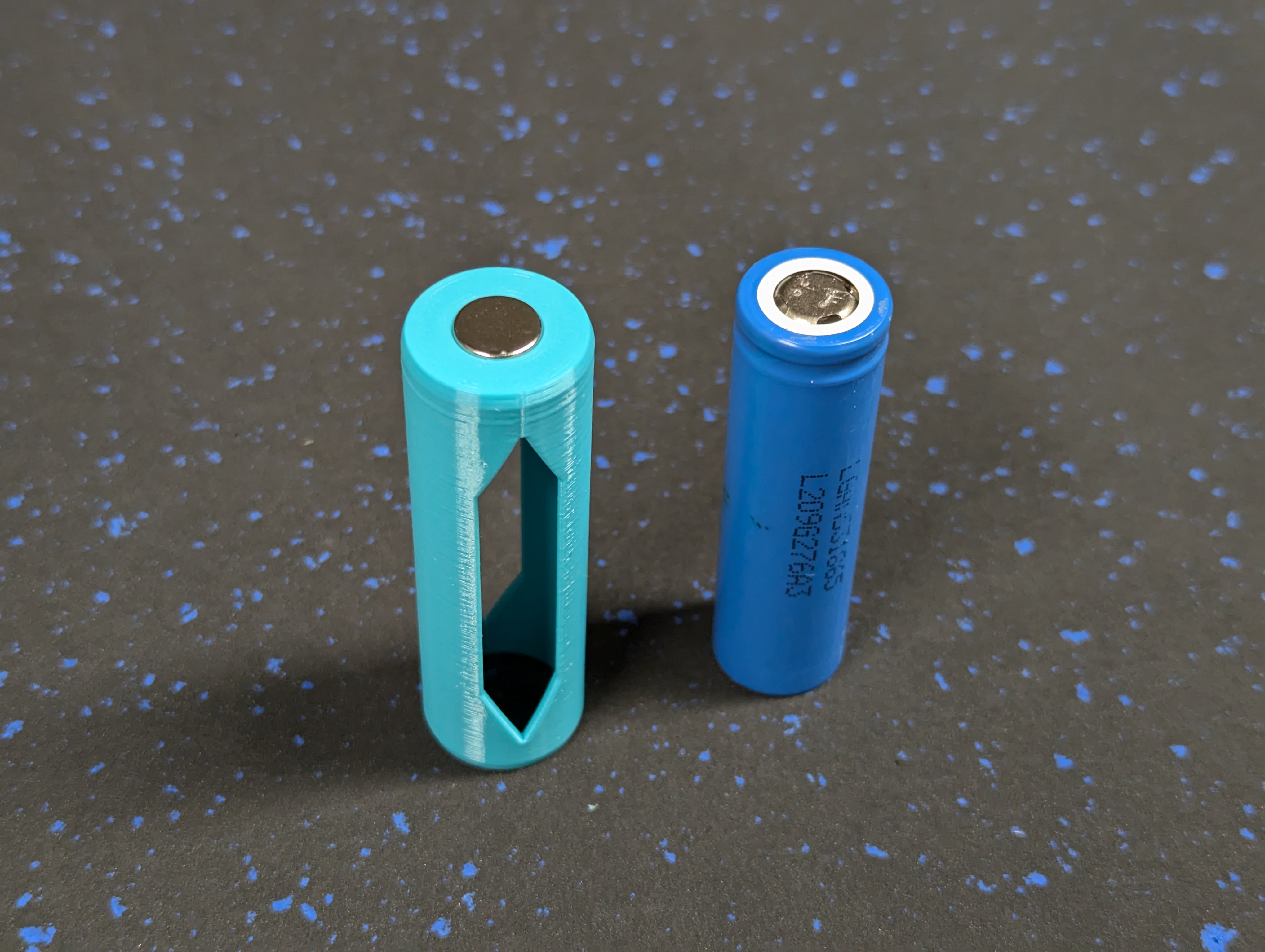 18650 to 21700 adapter by JPMakesStuff | Download free STL model ...