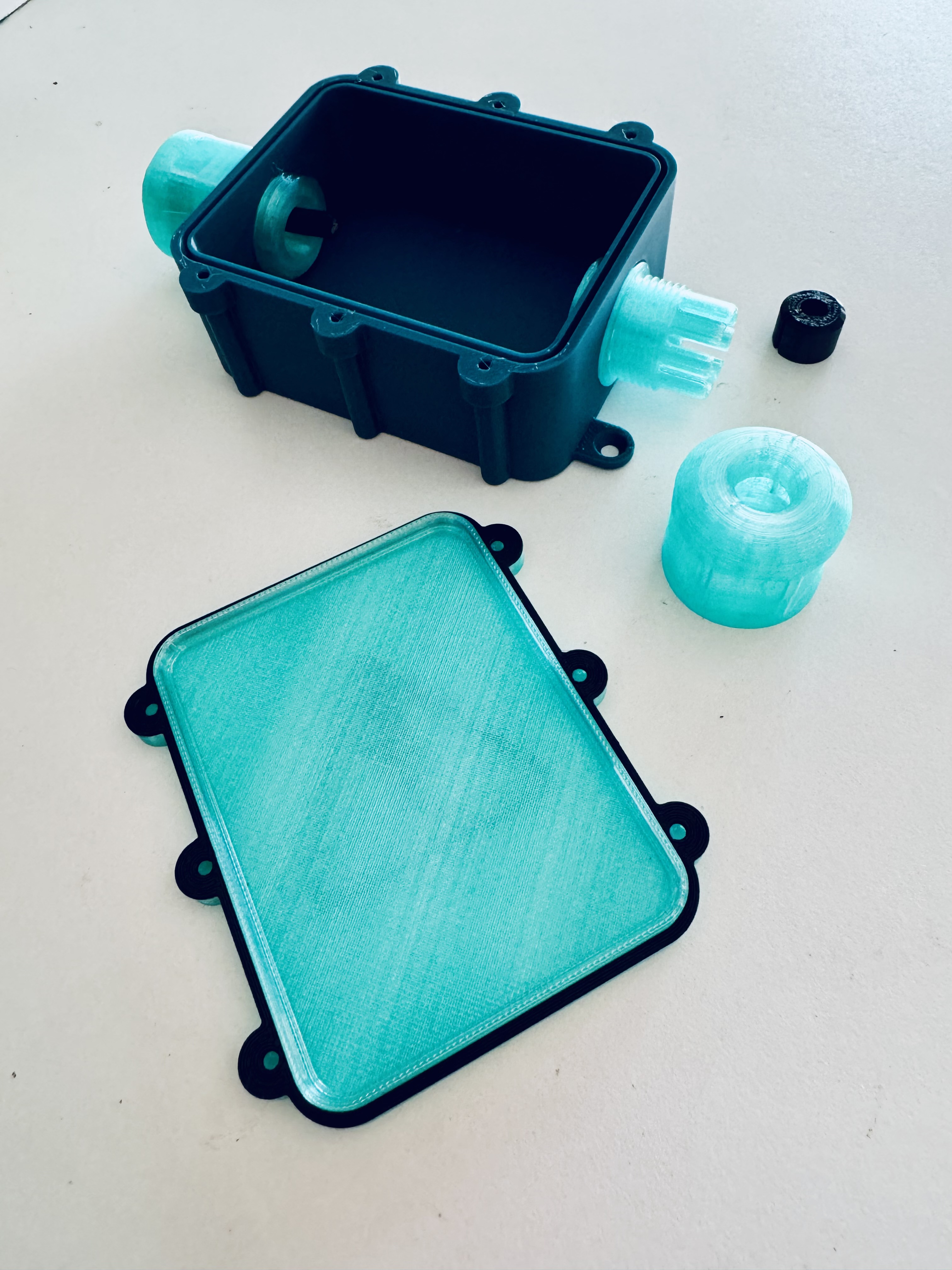 Waterproof Electrical Junction Box por michelem | Descargar modelo STL gratuito | Printables.com