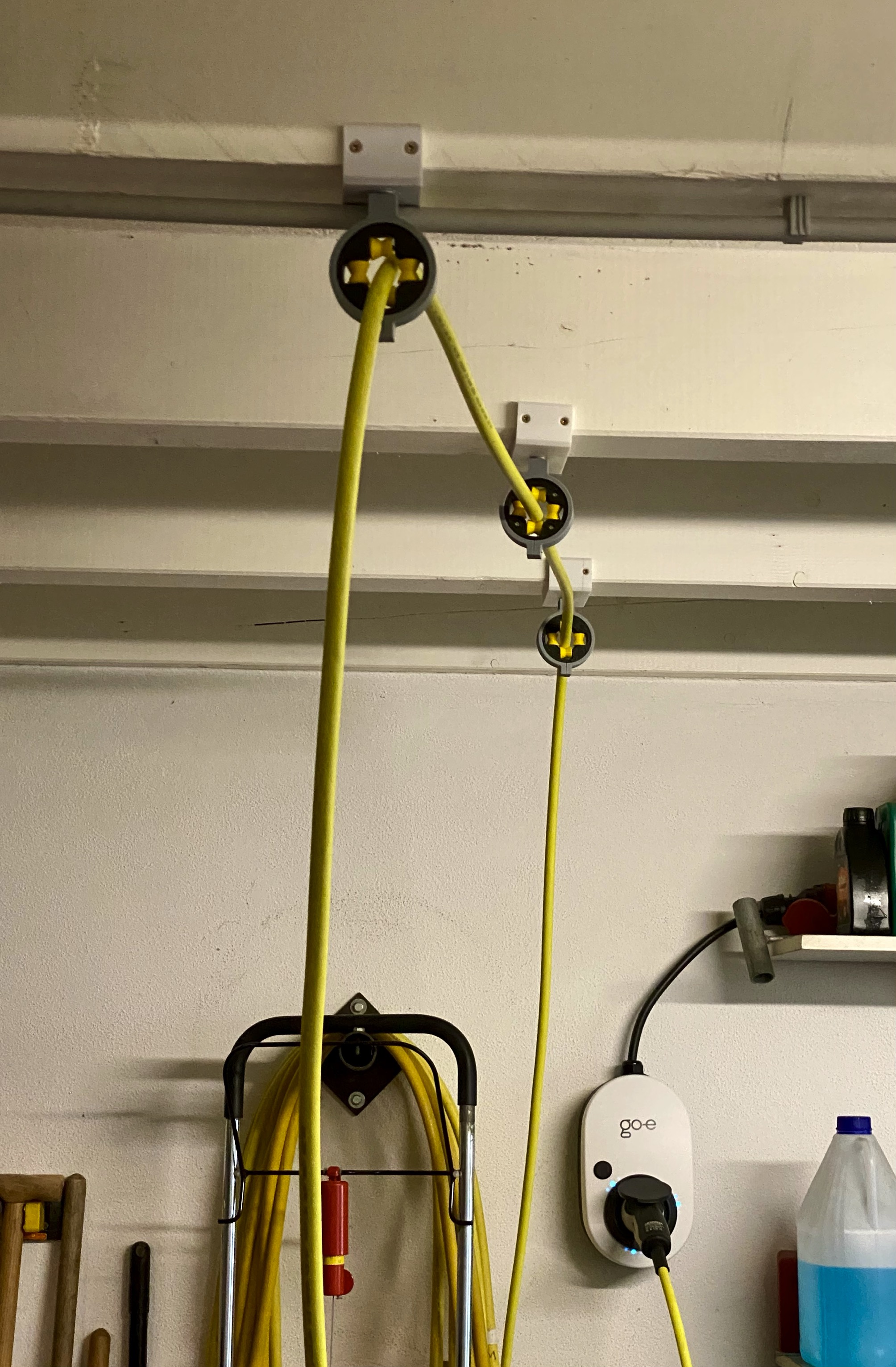 Low Friction Cable Guide resp. Pass-Through von Tritschi | Kostenloses ...