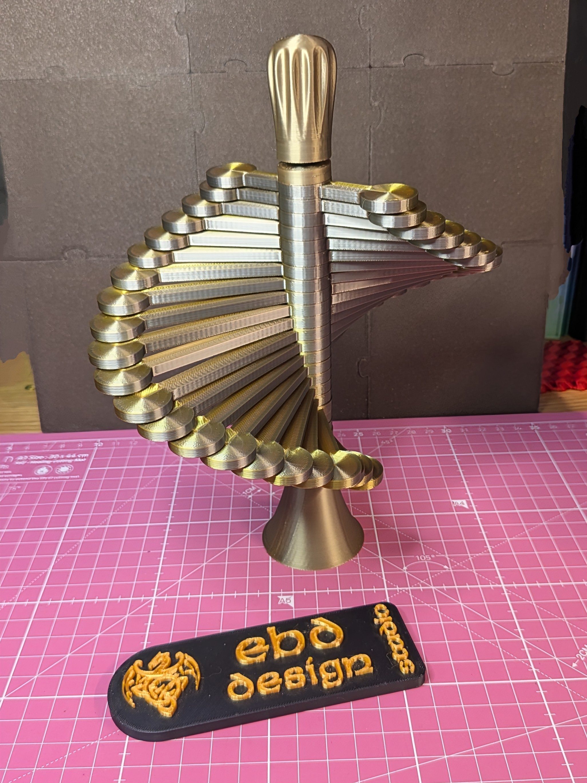 Helicone Kinetic Sculpture by EBD Design Studio | Download free STL model | Printables.com