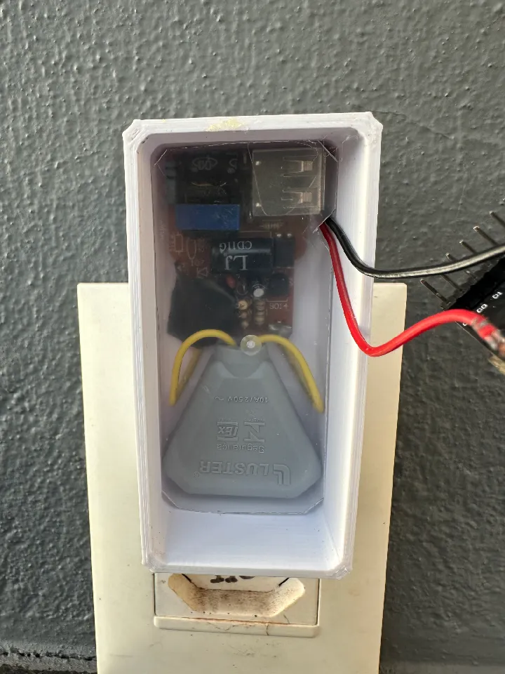 ESP32 Pool Monitor Box by rpanachi | Download free STL model ...