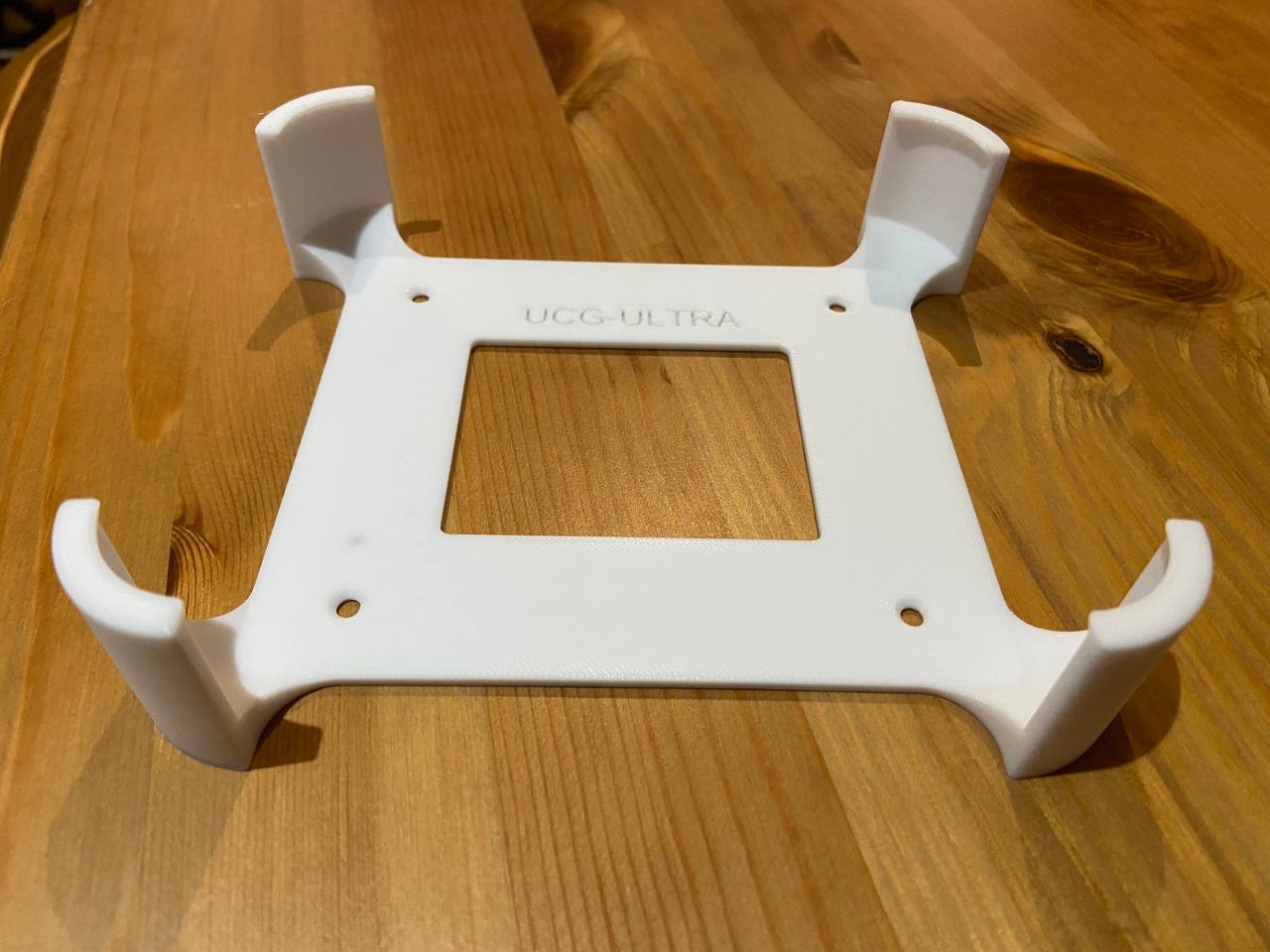 Unifi CGU (Cloud Gateway Ultra/Max) wall mount by Oleks | Printables Store