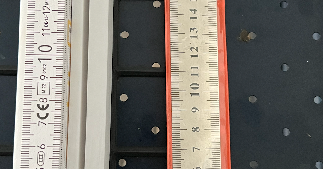 Gridfinity bin for ruler par 3DChris | Téléchargez gratuitement un ...