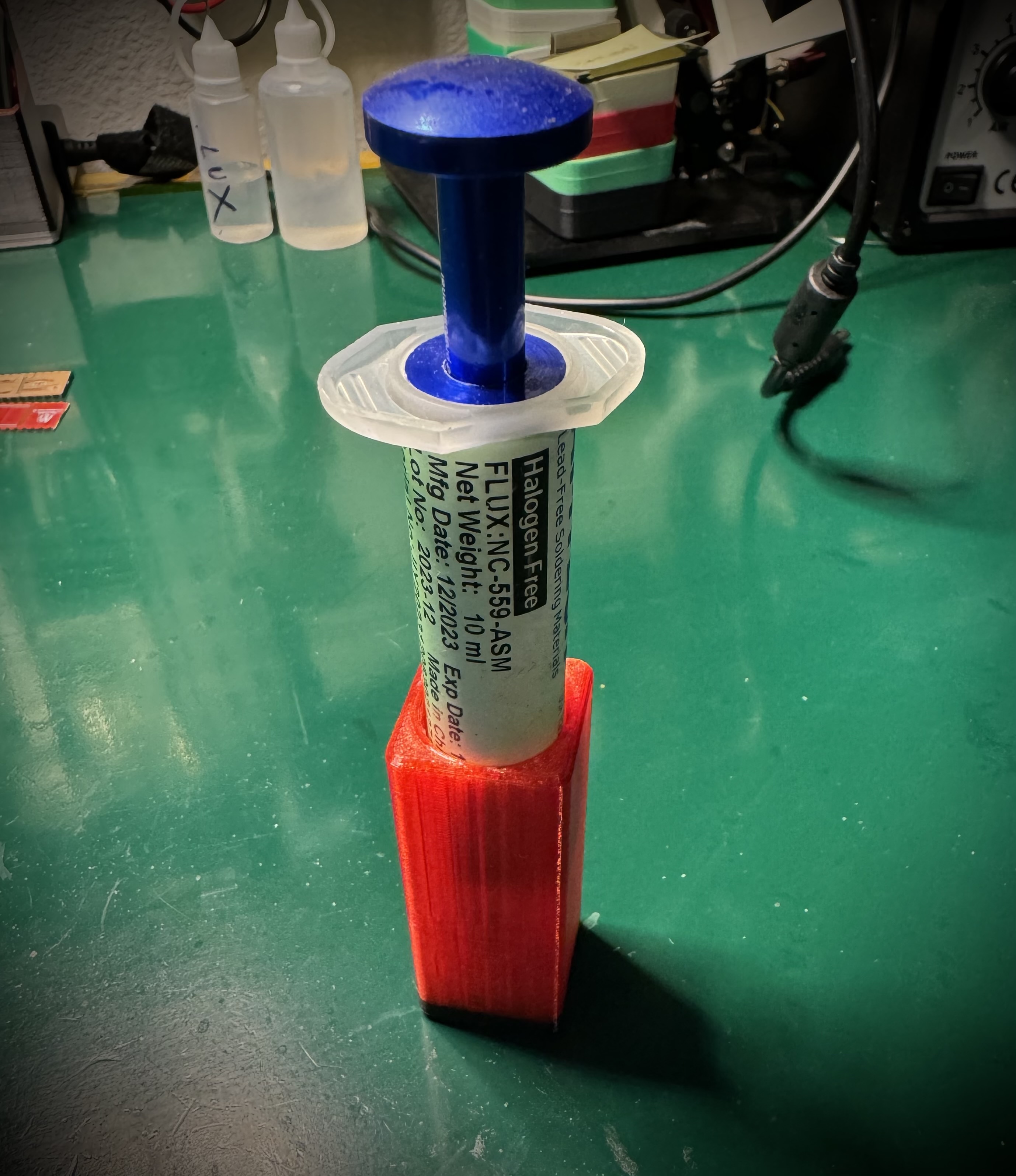 Flux Stand by Paul | Download free STL model | Printables.com