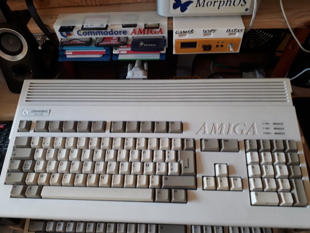 AMIGA GOTEK enclosure Holder by Charly BEGOOD | Download free STL model ...