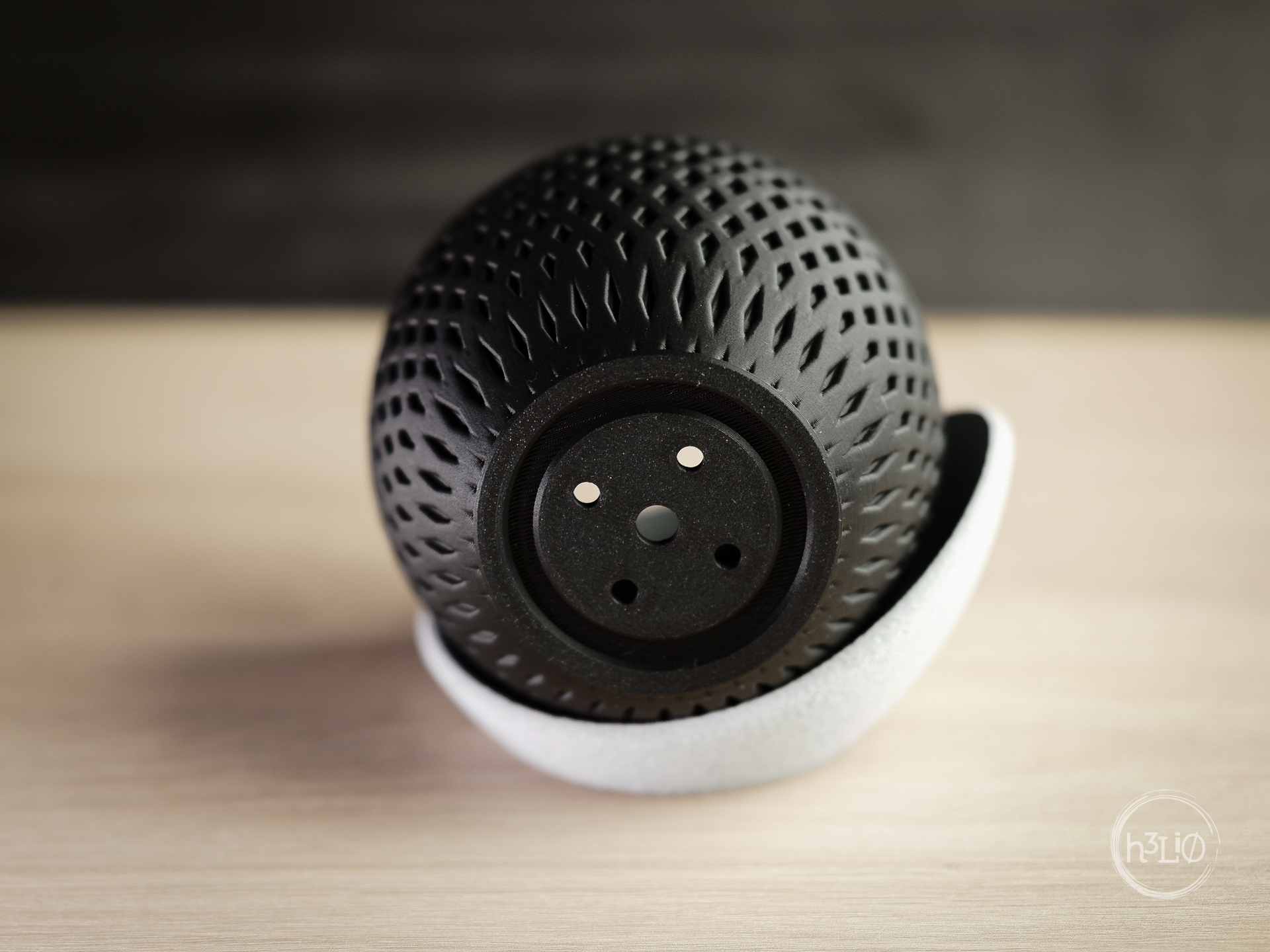 vertex · planter with wrap around plate by h3li0 | Download free STL ...