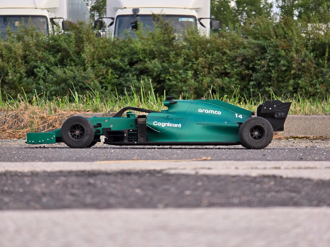 FV01 - The most advanced 3D printed RC Formula 1 car by Velocity ...