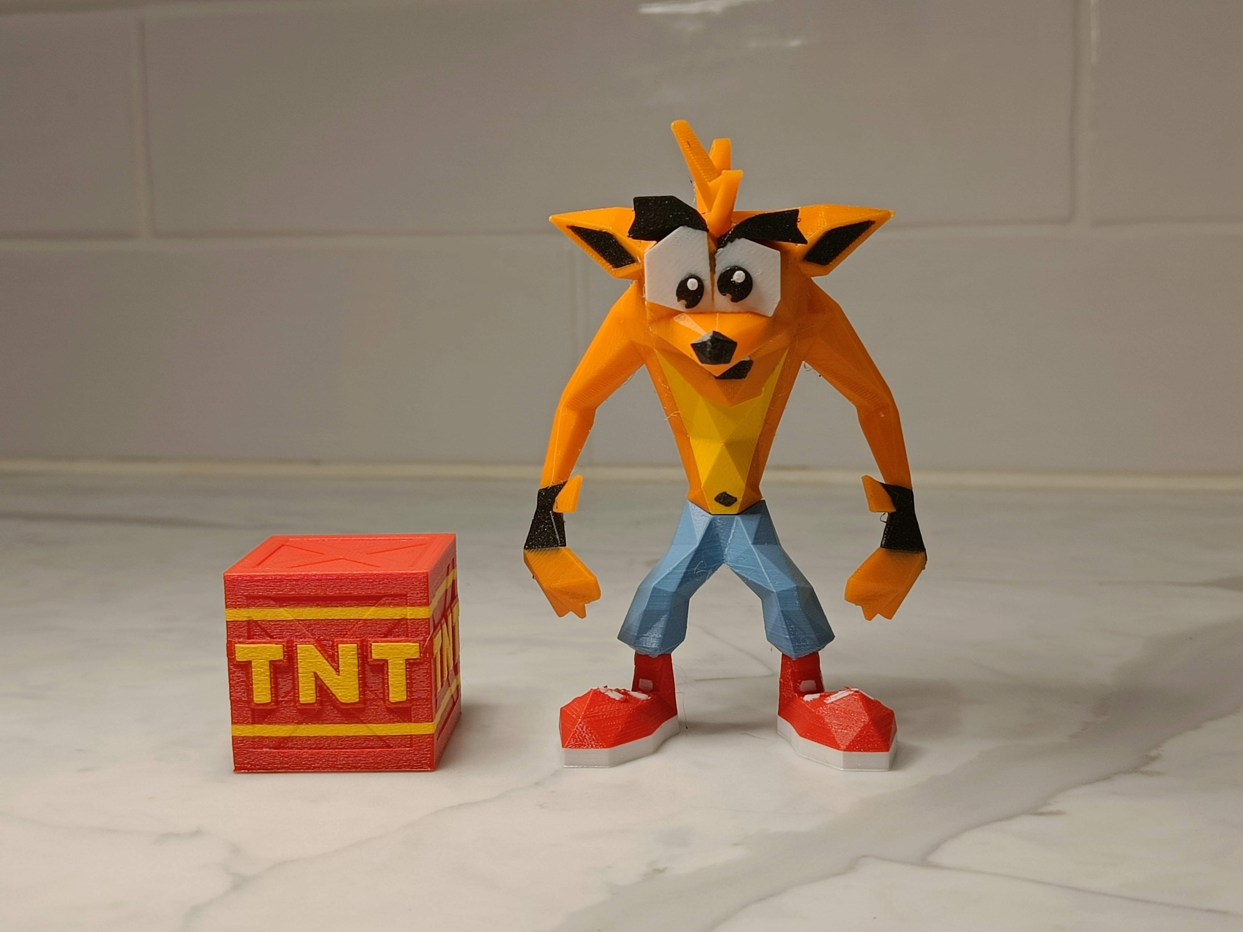 Crash bandicoot inspired TNT crate par Namiiria | Téléchargez ...